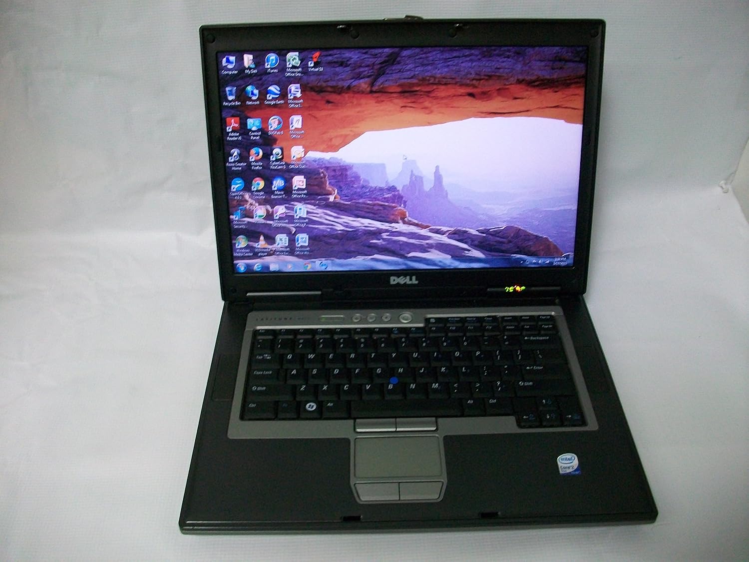 Amazon.com: Dell Latitude D820 Dual Core 15.4" Laptop( Intel Core 2 Duo ...