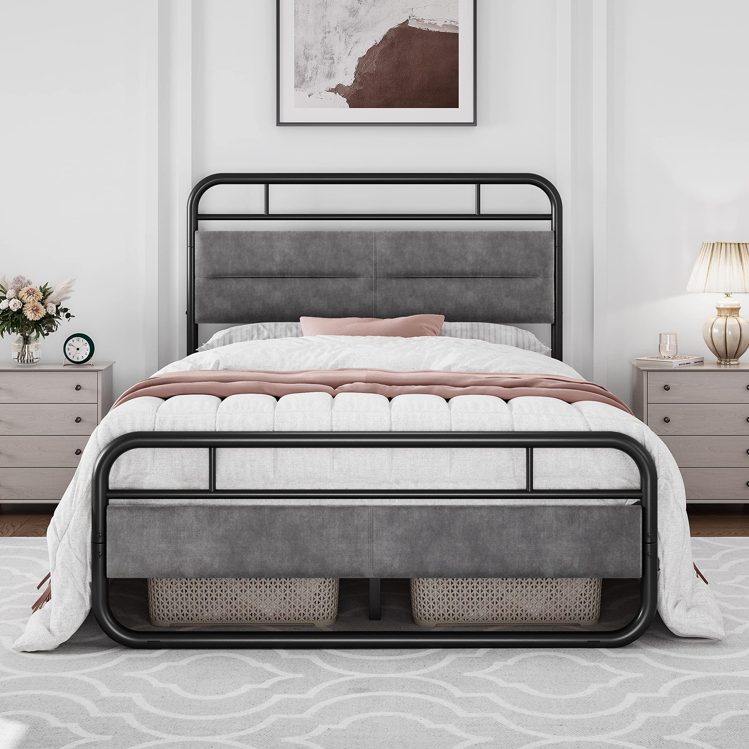 Yaheetech 4ft6 Double Bed Frame Metal Bed with Velvet Upholstered ...