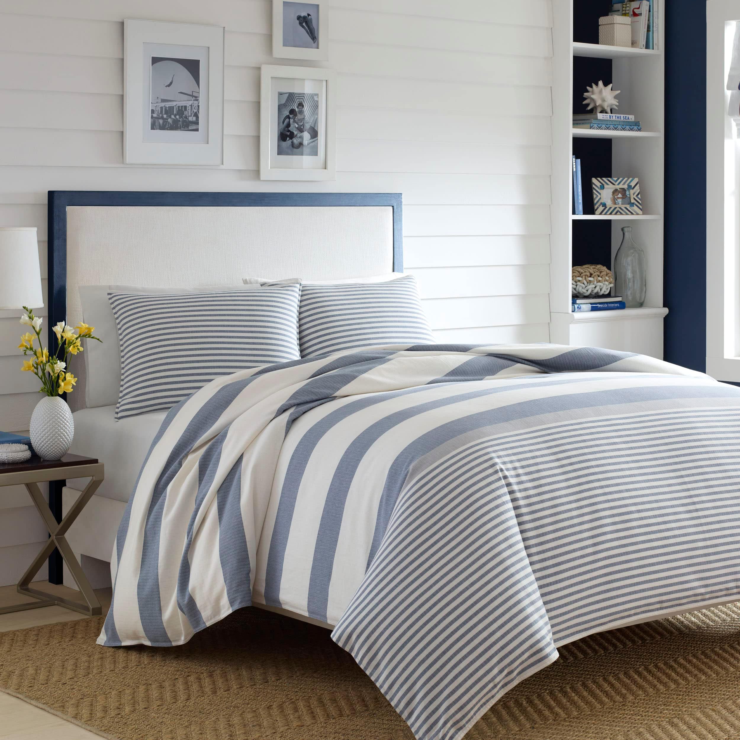 Amazon.com: Nautica - King Comforter Set, Cotton Reversible Bedding ...