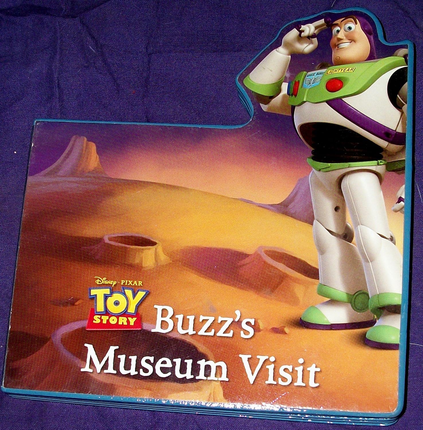TOY STORY. BUZZ'S MUSEUM VISIT. PLASTIC BOARD BOOK. DISNEY/PIXAR ...
