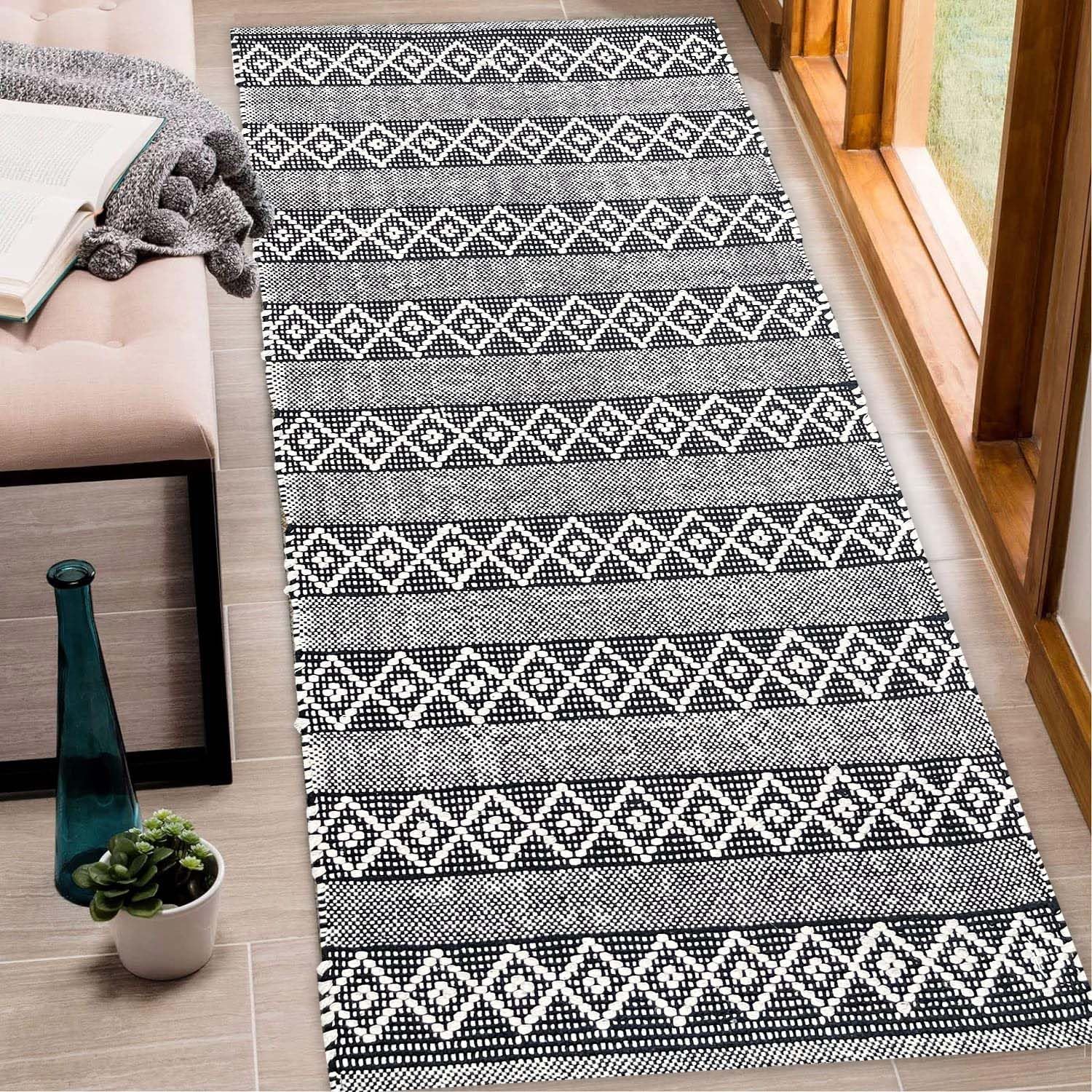 Amazon.com: Chardin home Black & Ivory Boho Runner Rug 2x5 feet |Hand ...