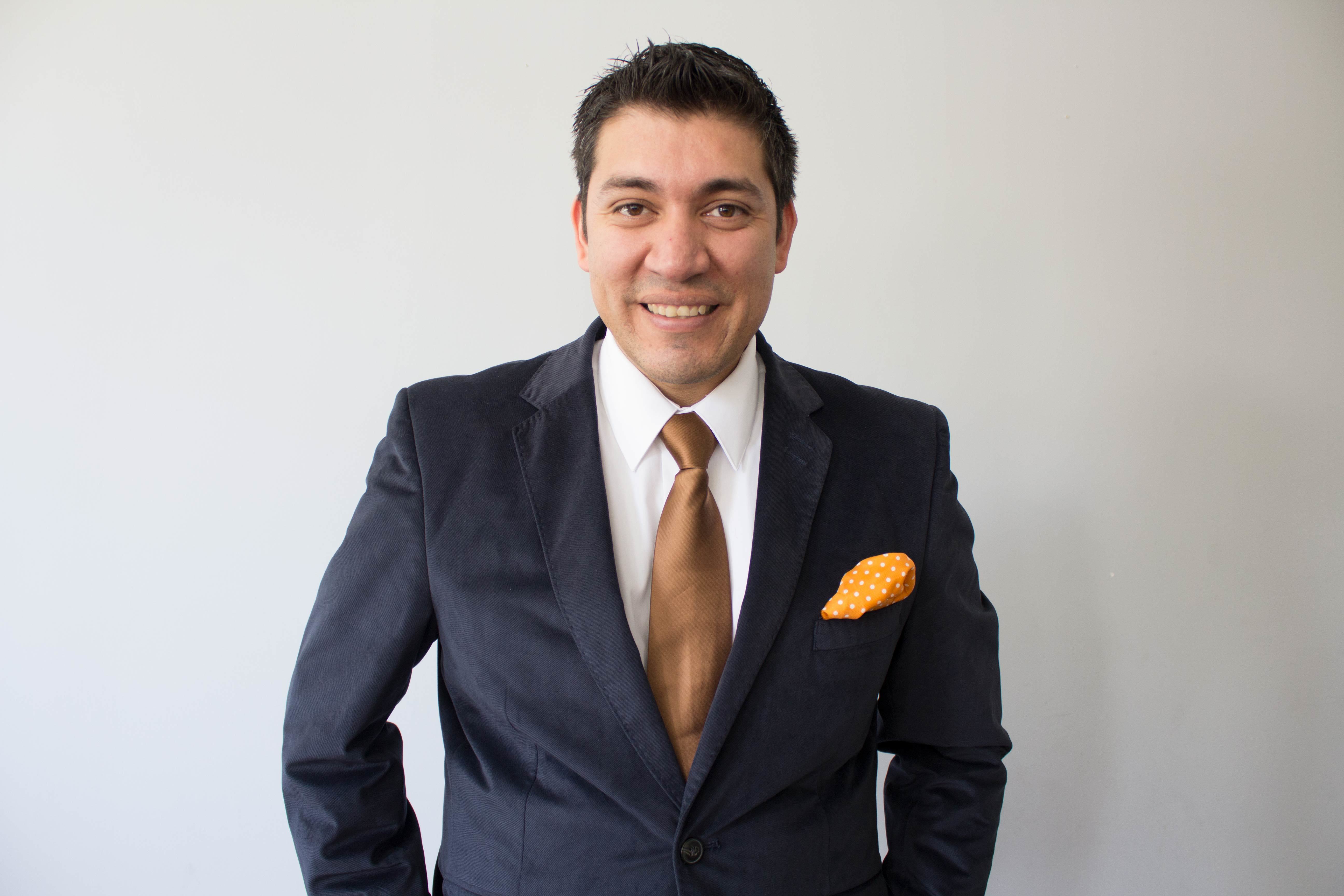 Amazon.com: Richard Veloz: books, biography, latest update