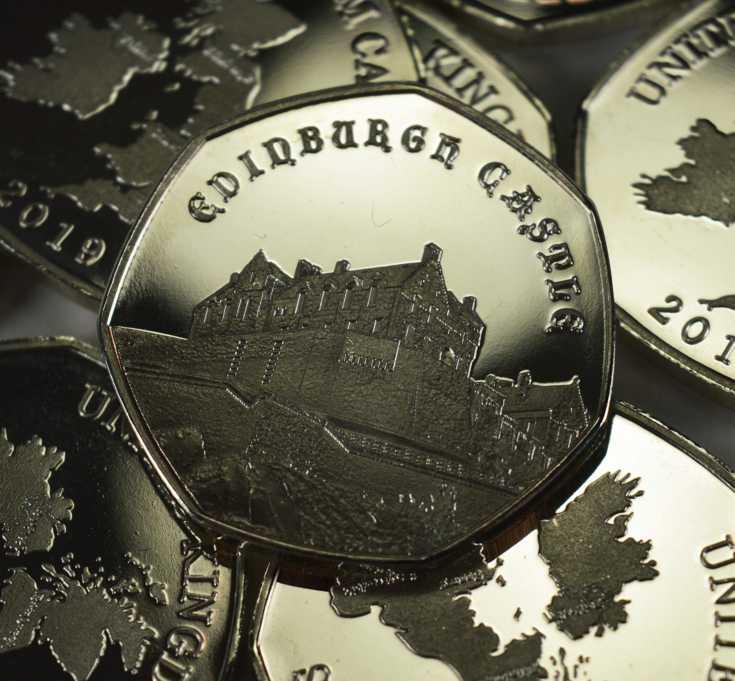 EDINBURGH CASTLE Silver Commemorative Coin Albums/50p Coin Hunt ...