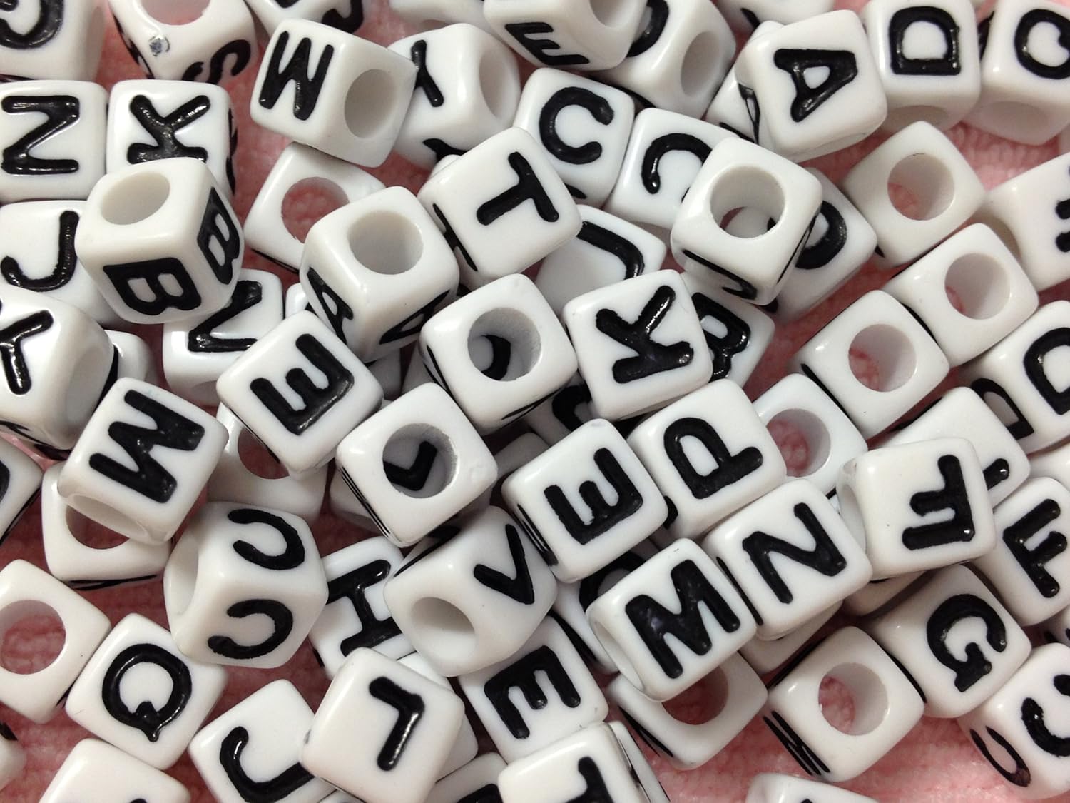 Amazon.com: 100pc 7mm Capital Alphabet Letter Beads Cube Acrylic Beads ...