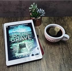 Dark is the Grave: A DCI Bone Scottish Crime Thriller (DCI Bone Scottish Crime Thrillers) : Reid ...