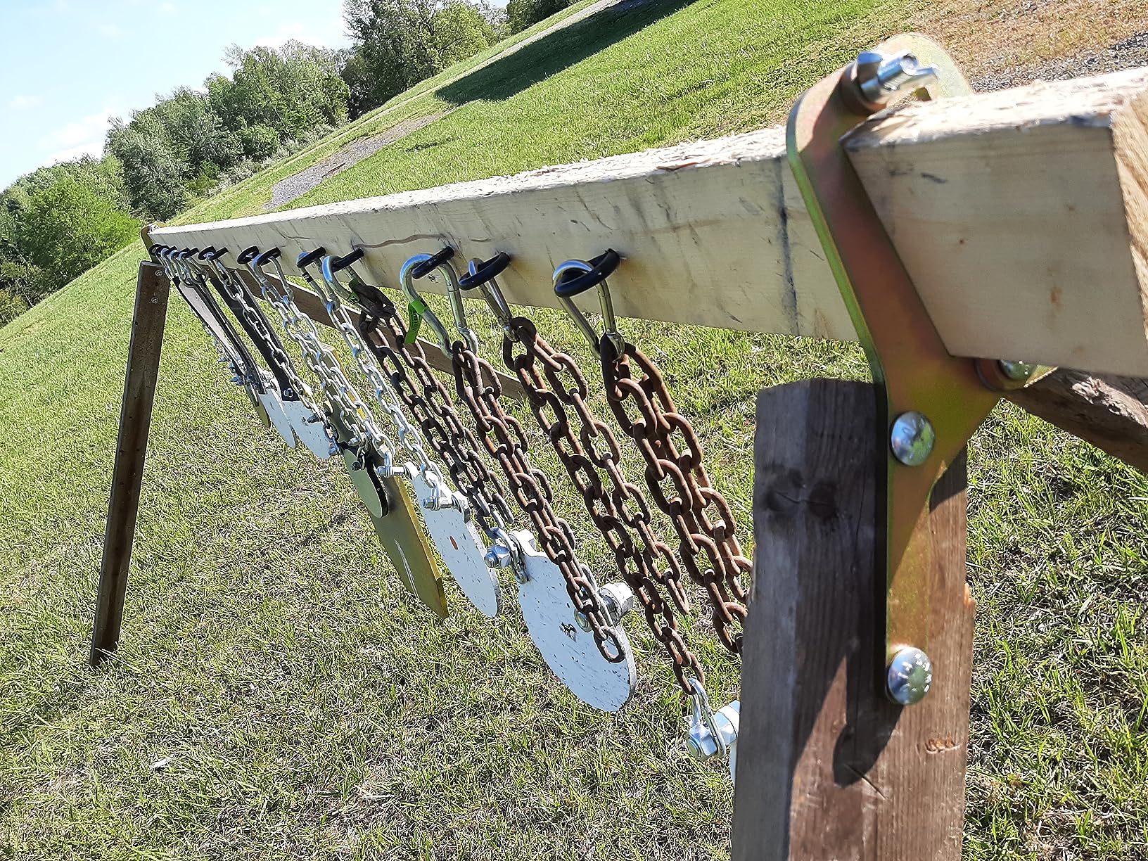 Amazon.com : 2x4 Target Stand Brackets - Fold for Storage - Zinc Plated ...