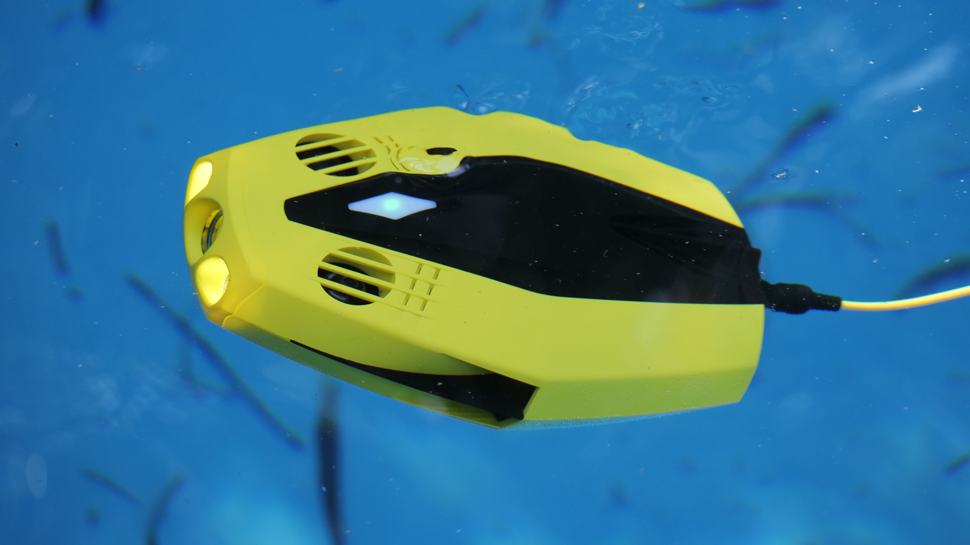 Watch Chasing Dory ROV Review - World＇s Smallest Underwater Drone on ...
