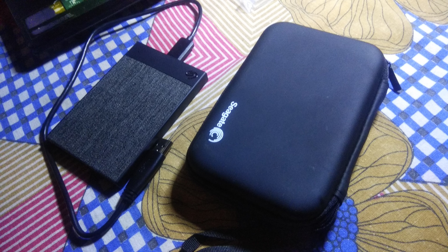 Storin Silicone, EVA Hard Disk Drive Pouch case for 2.5" HDD Cover for ...