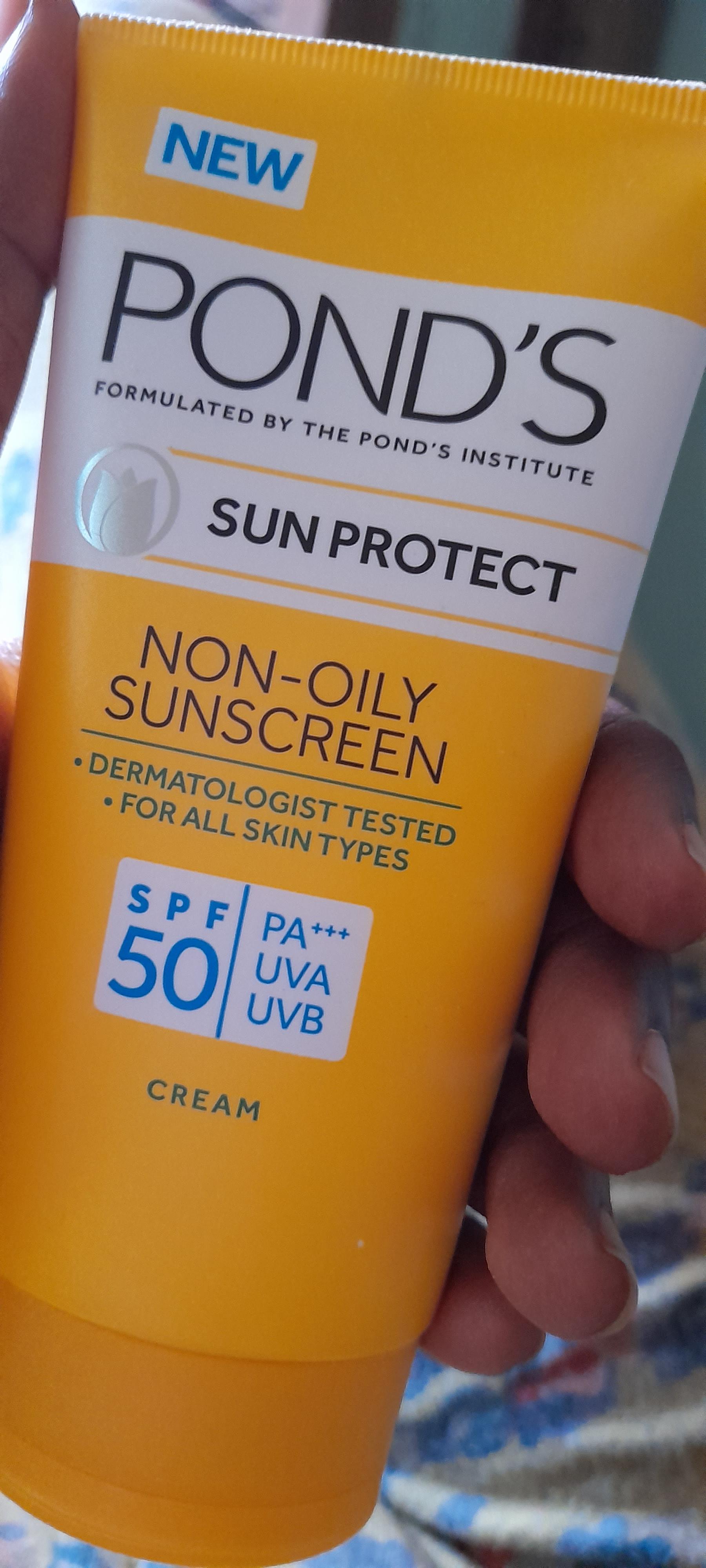 POND'S SPF 50 Sun Protect Non-Oily Sunscreen, 80 g : Amazon.in: Beauty