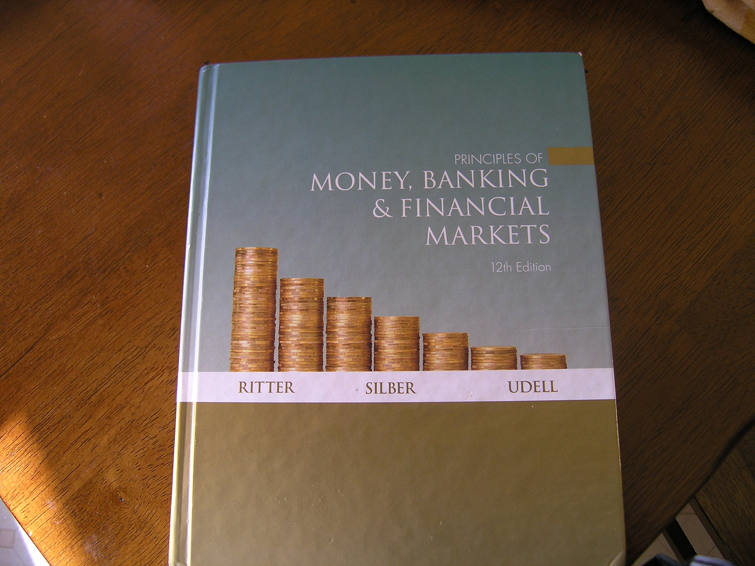 Amazon.com: Principles of Money, Banking & Financial Markets (12th ...