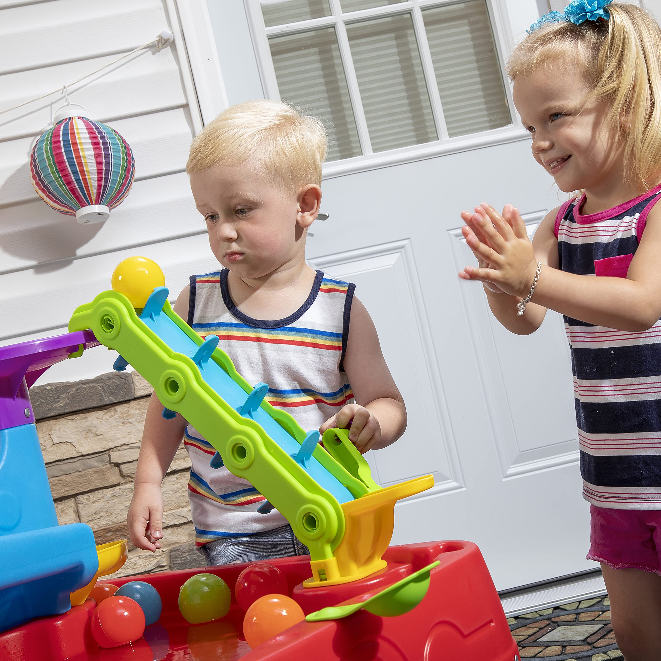 Step2 STEM Discovery Ball Table | Wet or Dry Water Table & Activity ...