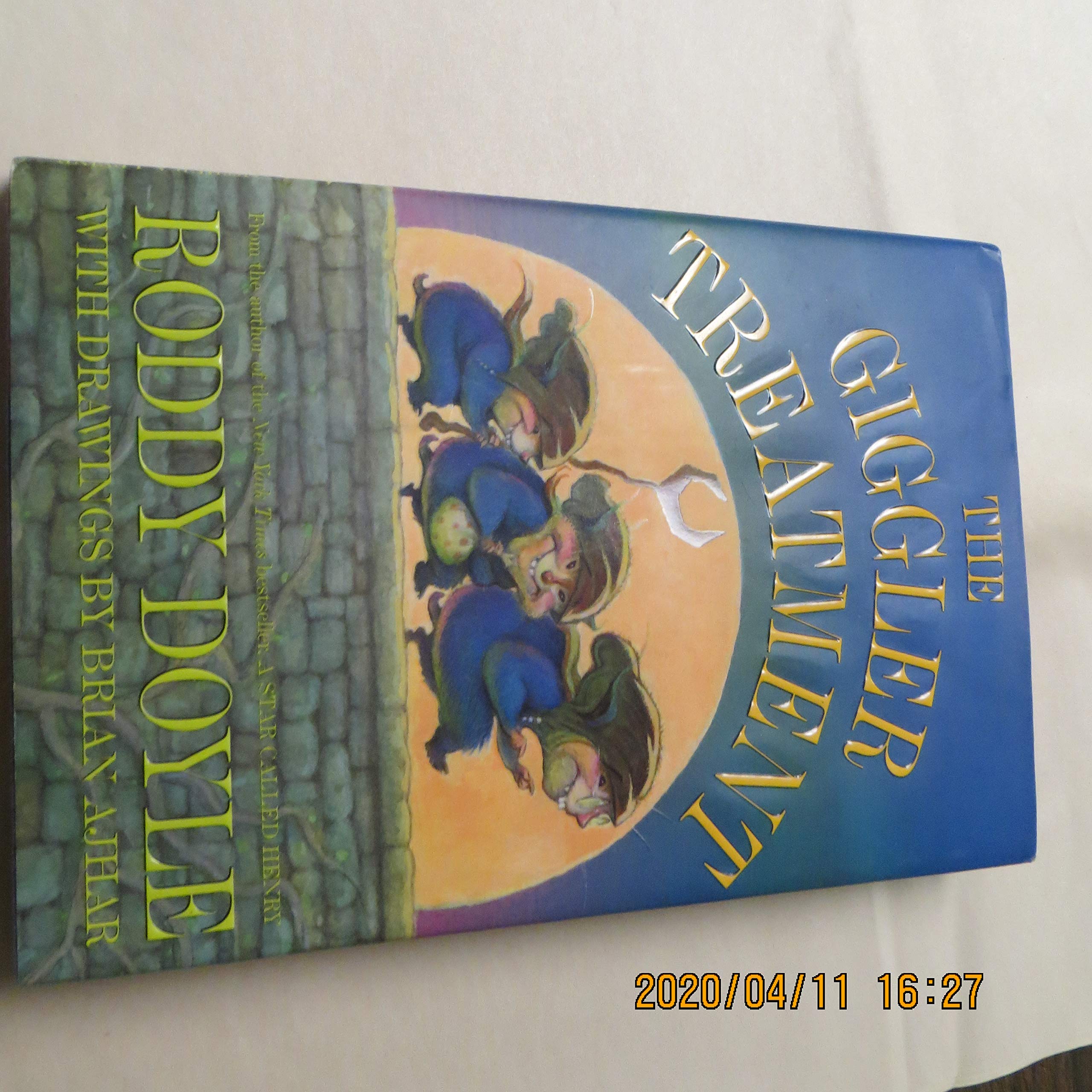 The Giggler Treatment: Roddy Doyle, Brian Ajhar: 9780439162999: Amazon ...