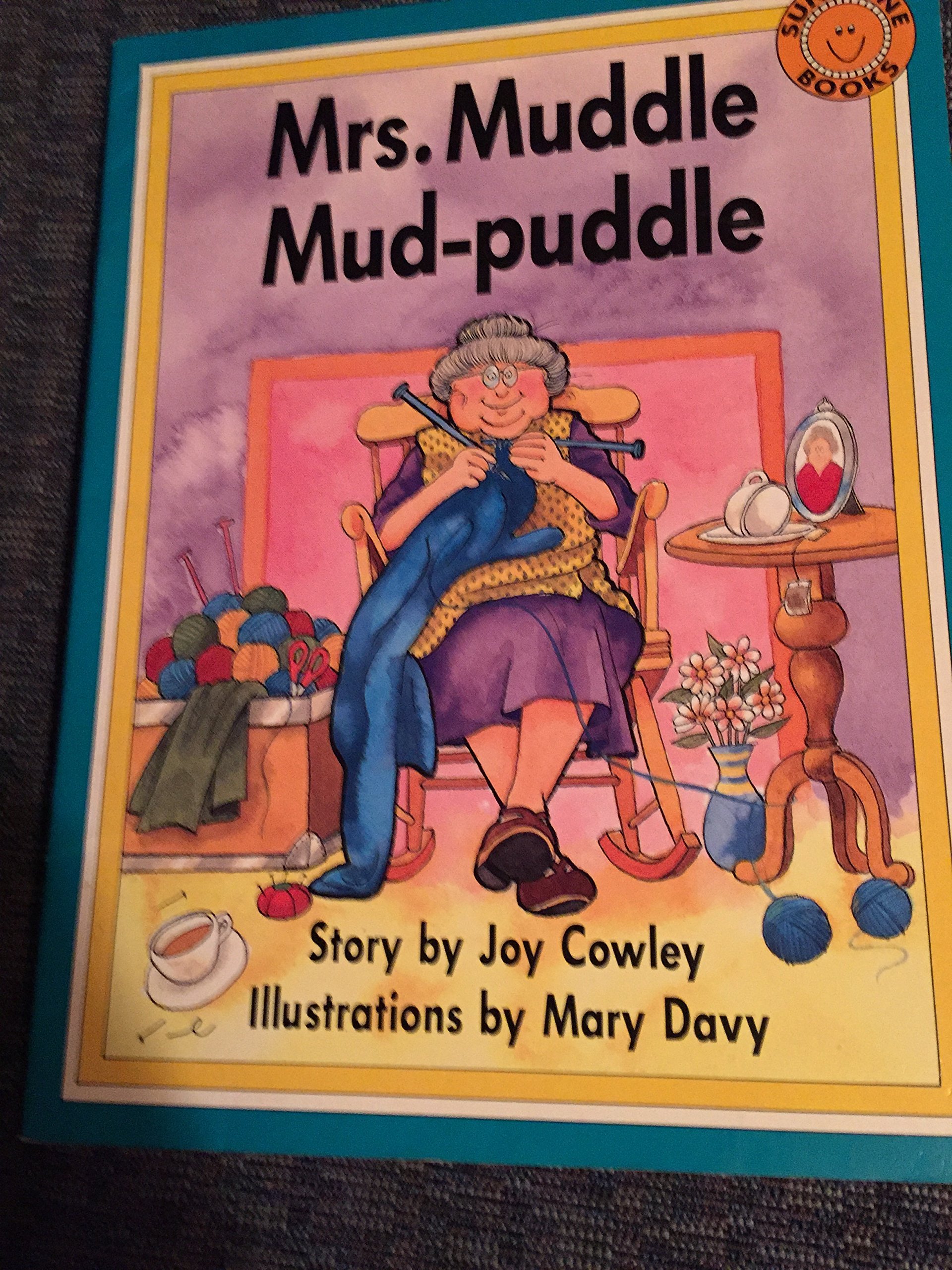 Mrs. Muddle Mud-puddle (Sunshine books): Cowley, Joy: 9781556242977 ...