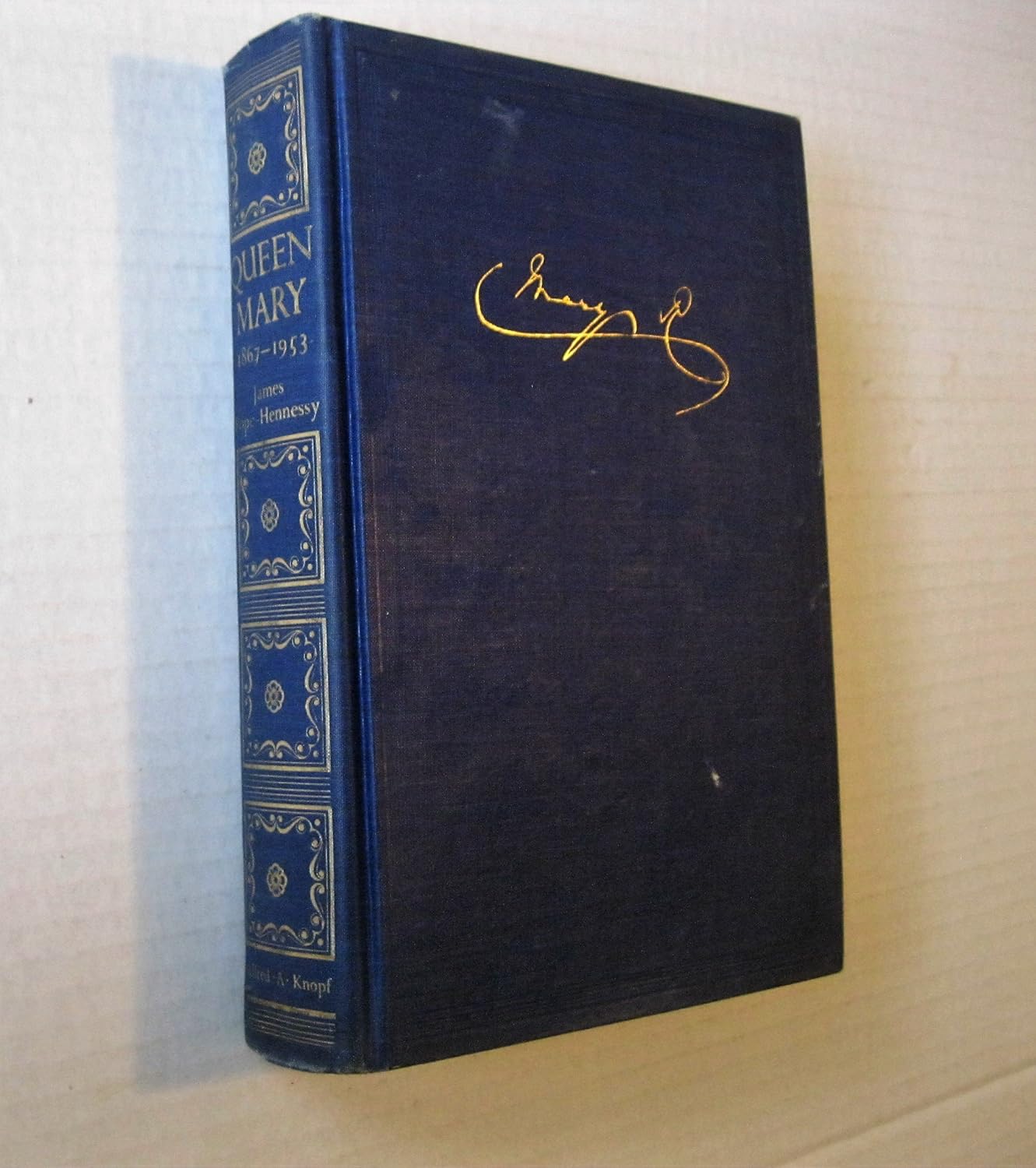 Queen Mary 1867-1953: Pope-Hennessy, James, Illustrated: Amazon.com: Books