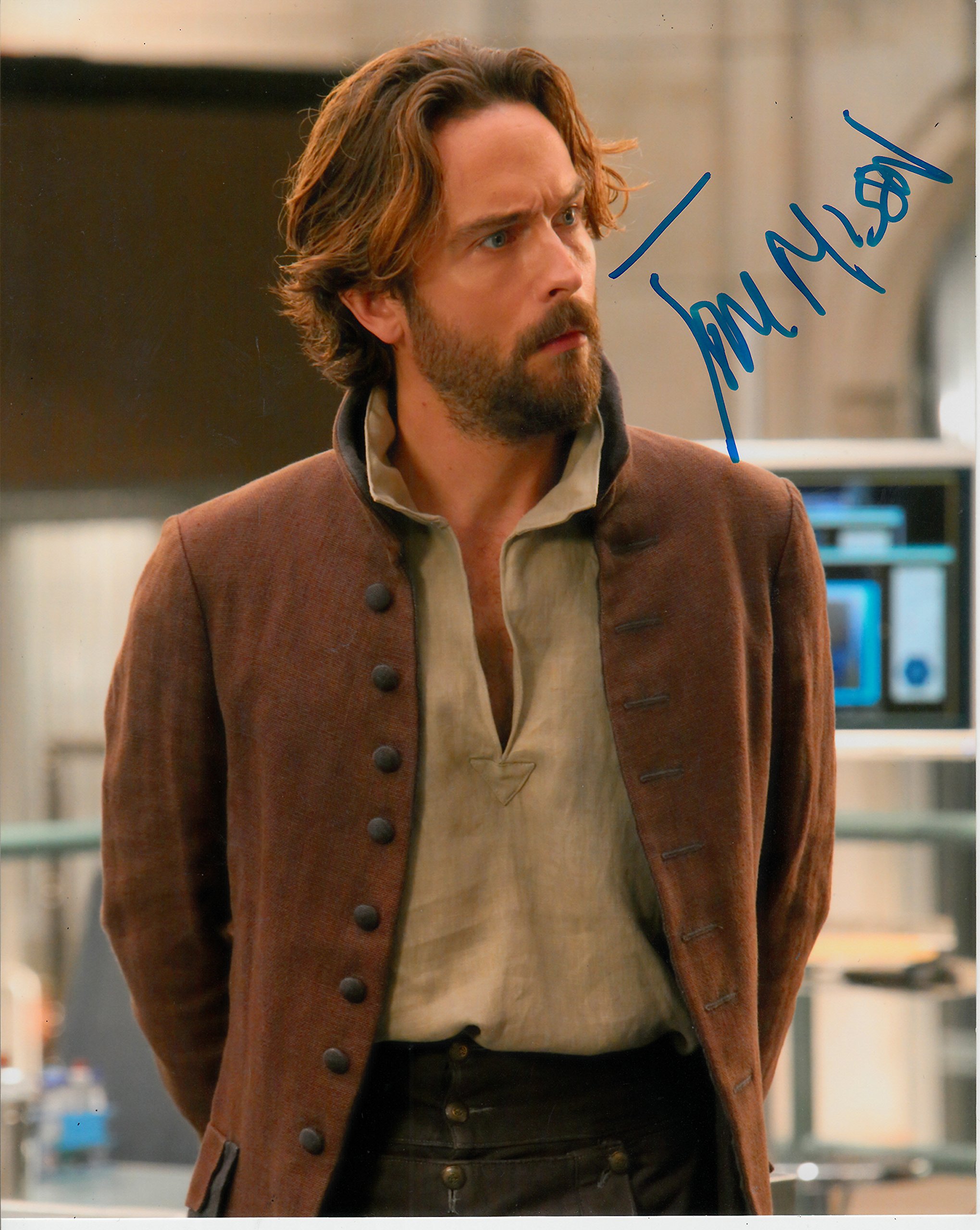 Tom Mison Un Jour Prime Video: Un Jour