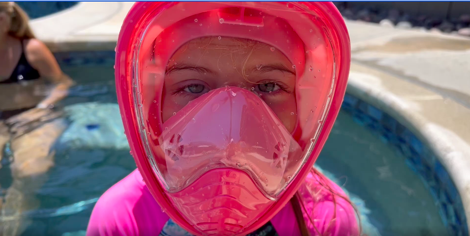 Watch Demo in Pool& Kids Snorkel Full Face Mask on 4 Year Old on Amazon ...