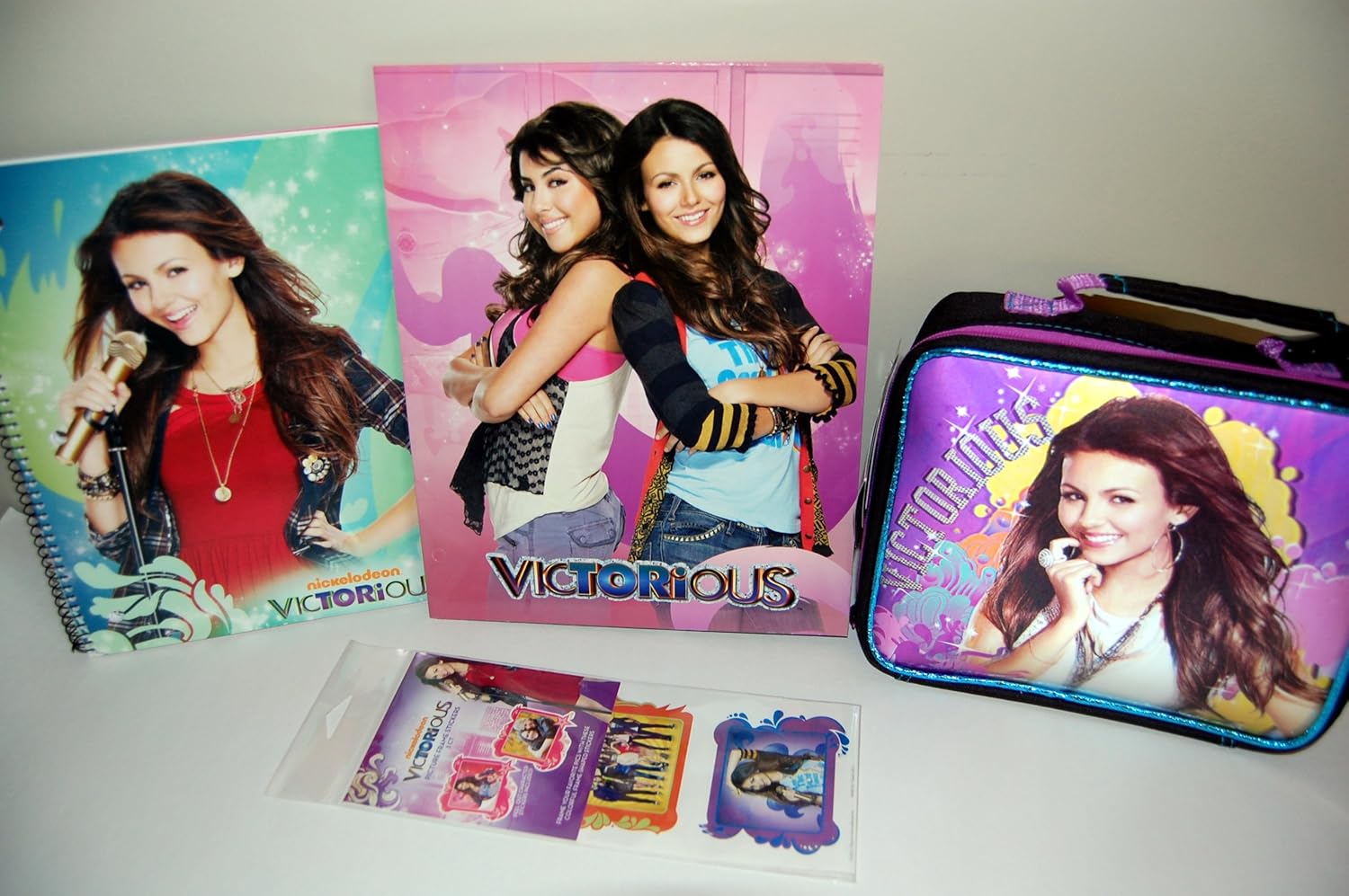 Amazon.com : Victorious Back to School Set : Educational Supplies ...