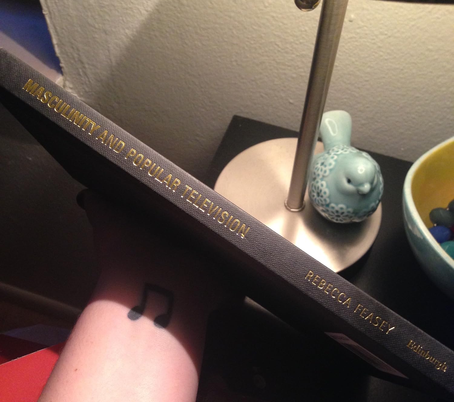 Amazon.com: Masculinity and Popular Television: 9780748627974: Feasey ...