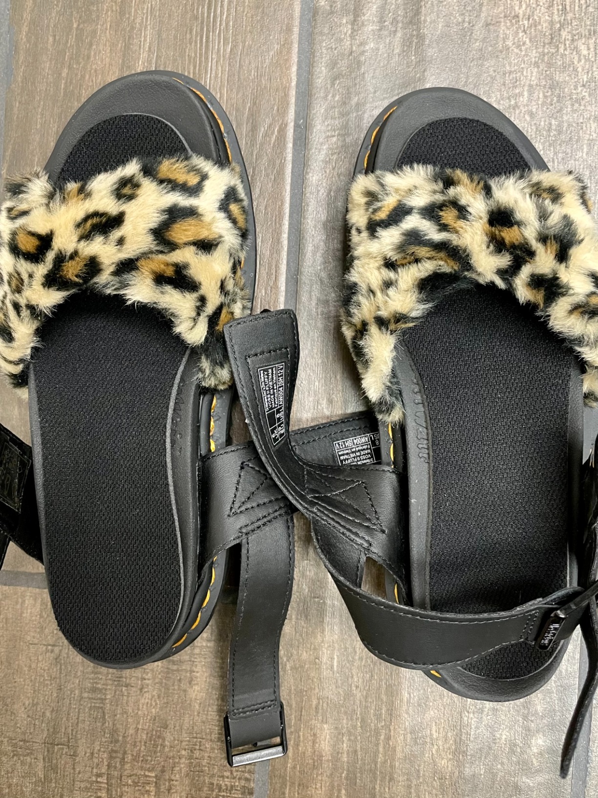 Amazon.com: Adhesive Insoles That Absorb Sweat and Always Stay in Place ...