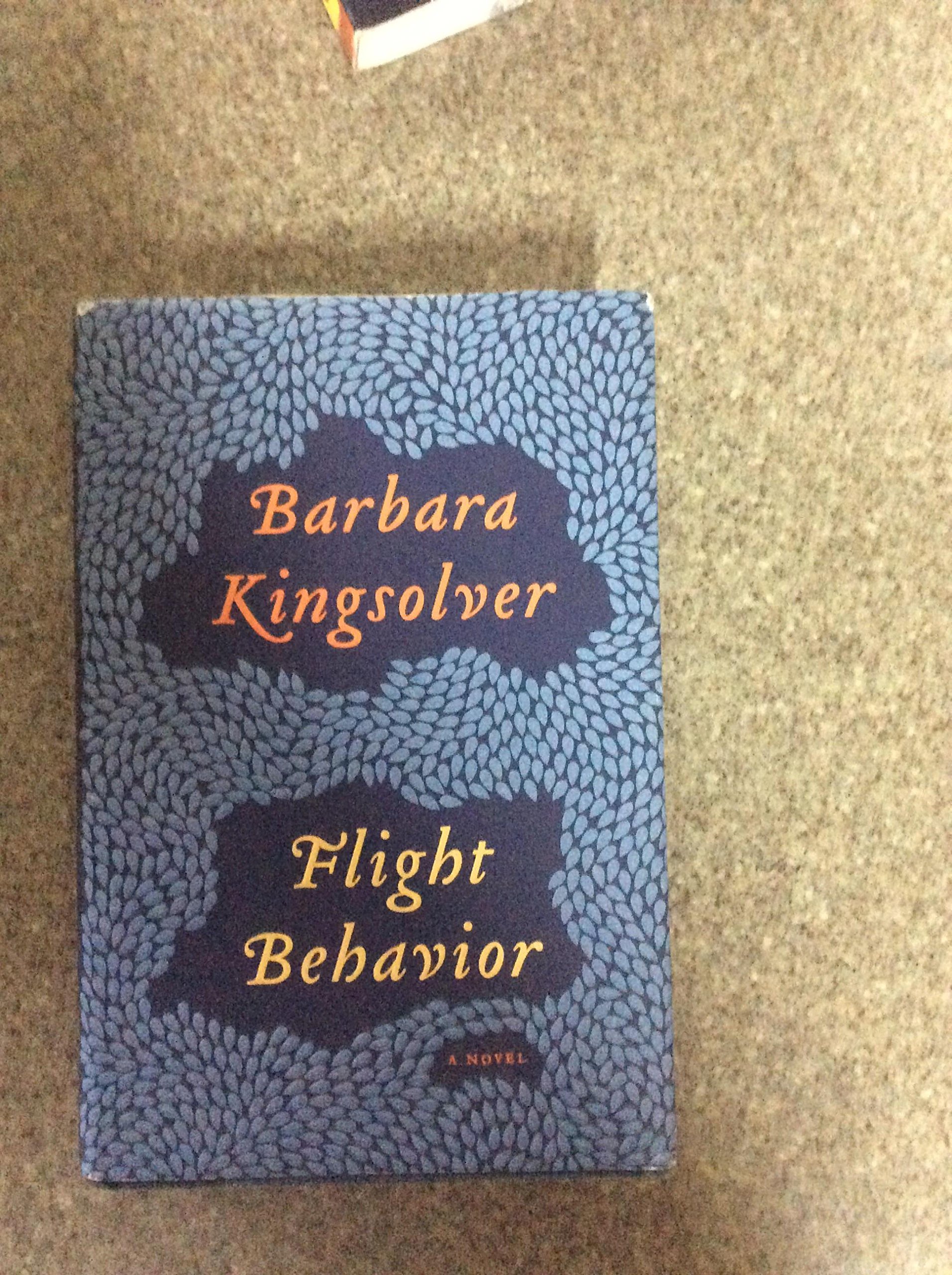 Flight Behavior: A Novel: Kingsolver, Barbara: 9780062124265: Books ...