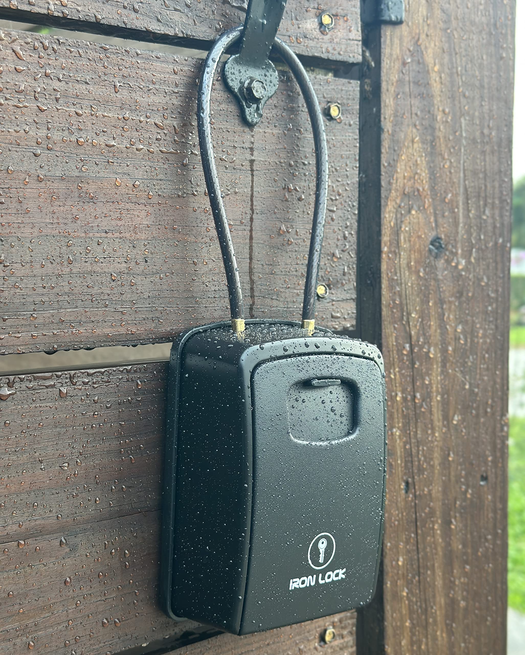 Snapklik.com : Iron Lock XXL Key Lock Box Portable And Wall Mounted