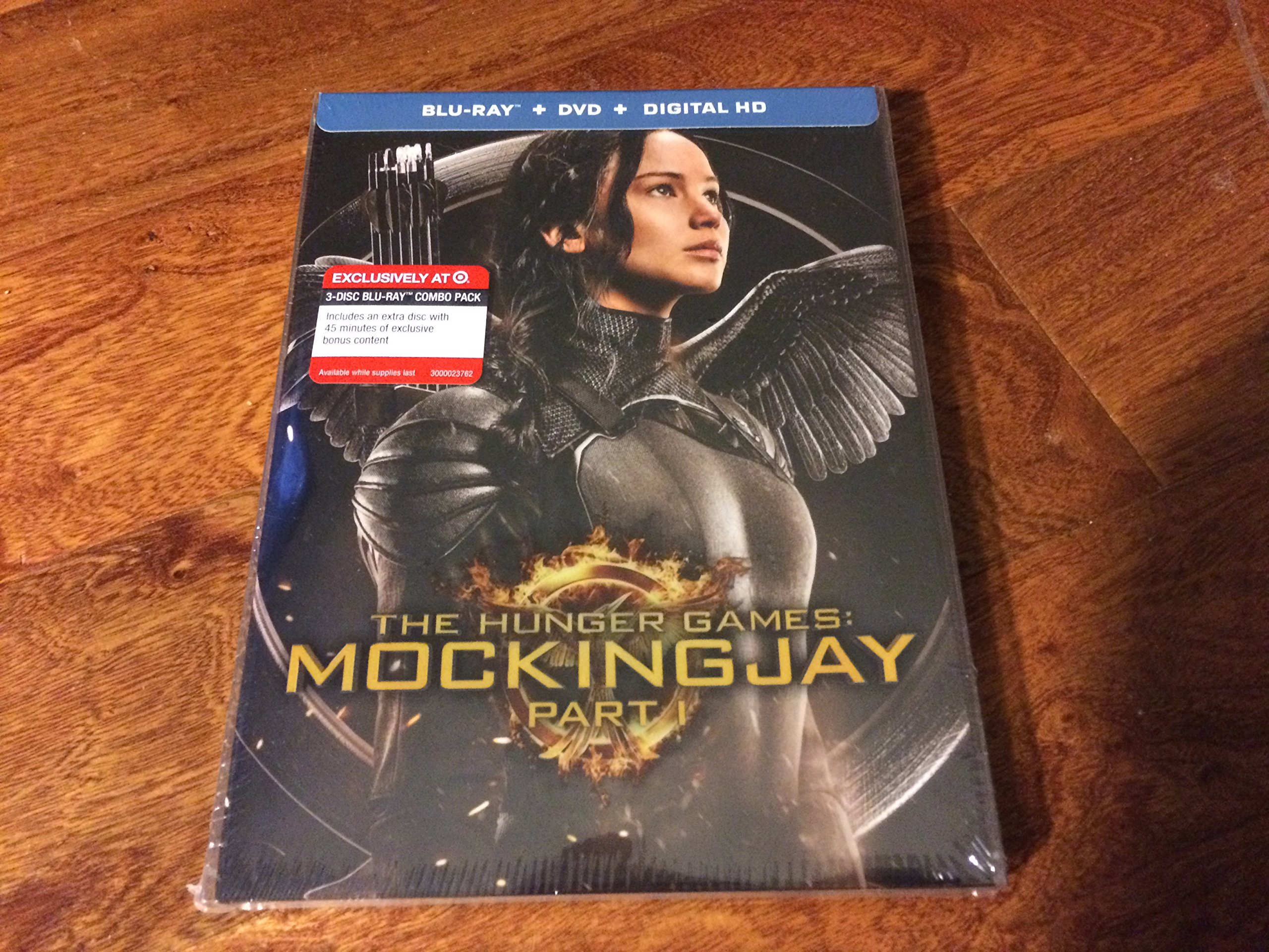 Amazon.com: The Hunger Games: Mockingjay Part 1 : Jennifer Lawrence ...