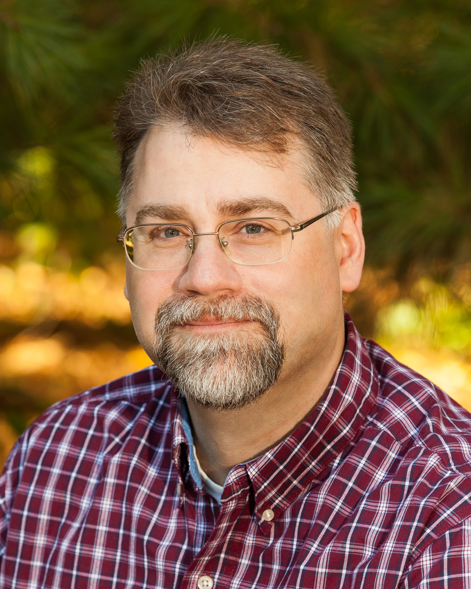 Amazon.com: Kevin Sutherland: books, biography, latest update