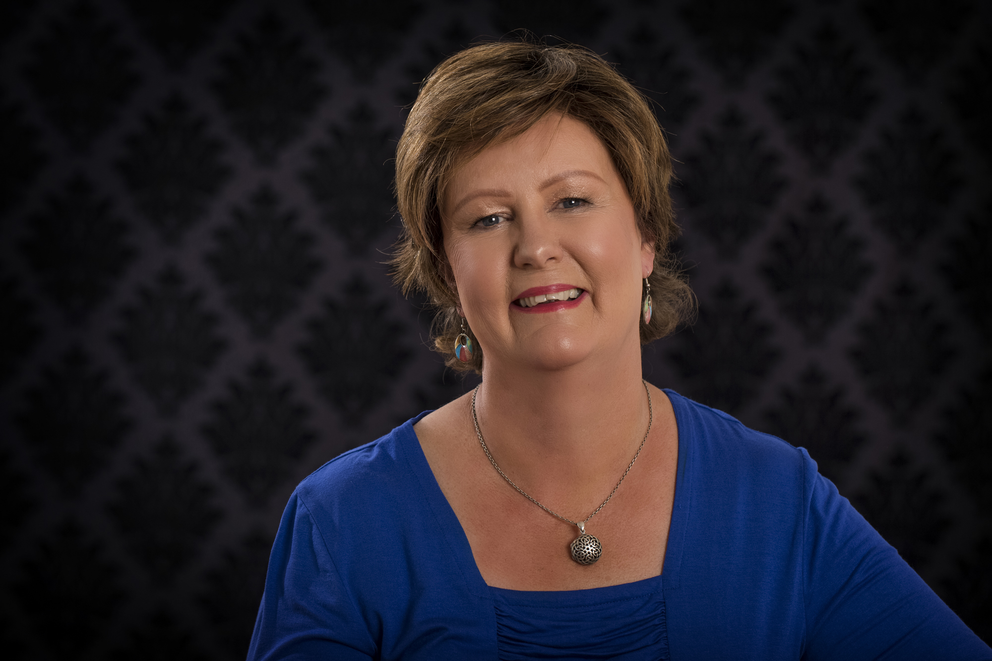 Amazon.com: Ros Lugg: books, biography, latest update