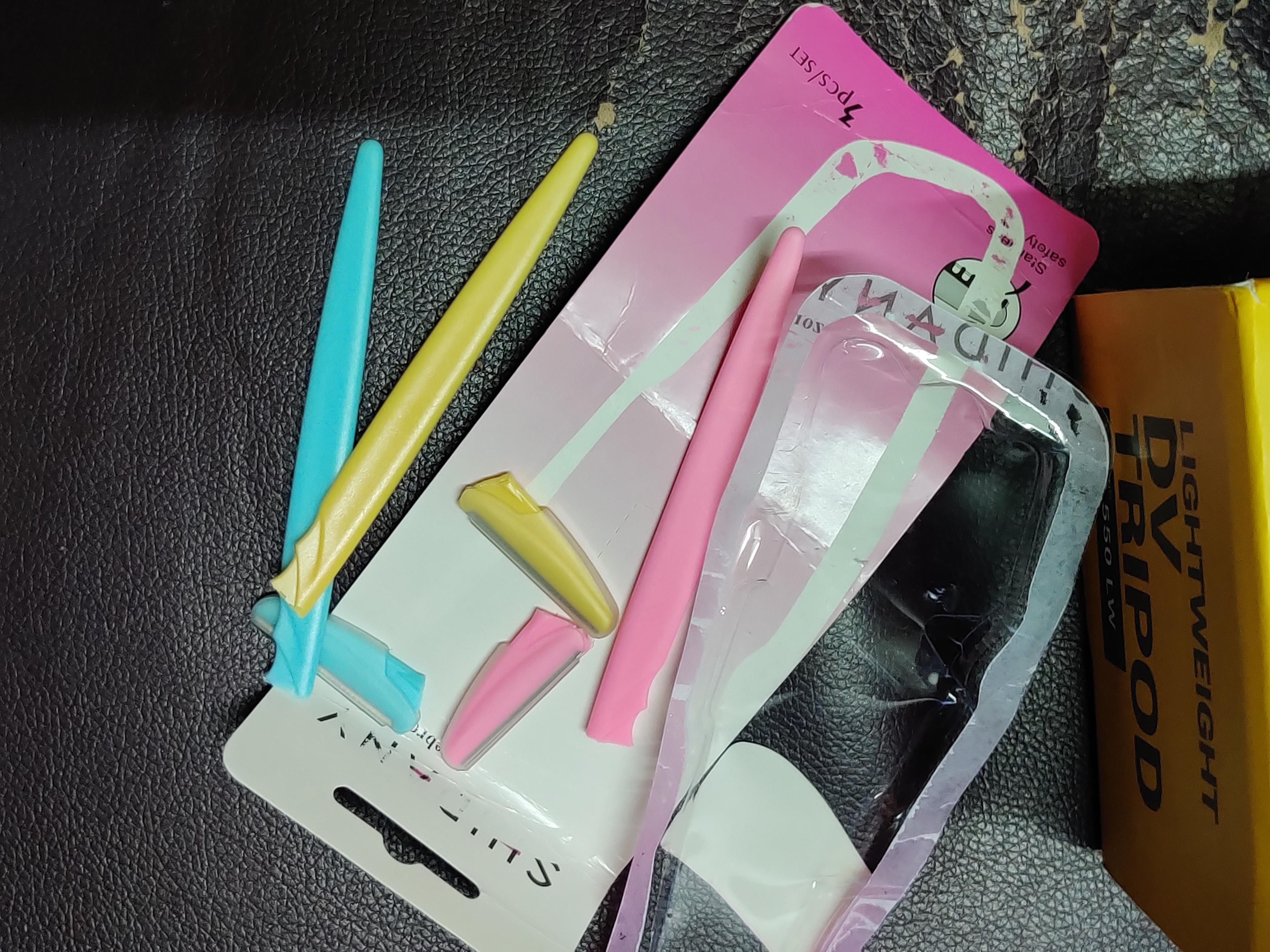 House of Quirk Eyebrow Trimmer, Multipurpose Exfoliating Dermaplaning ...