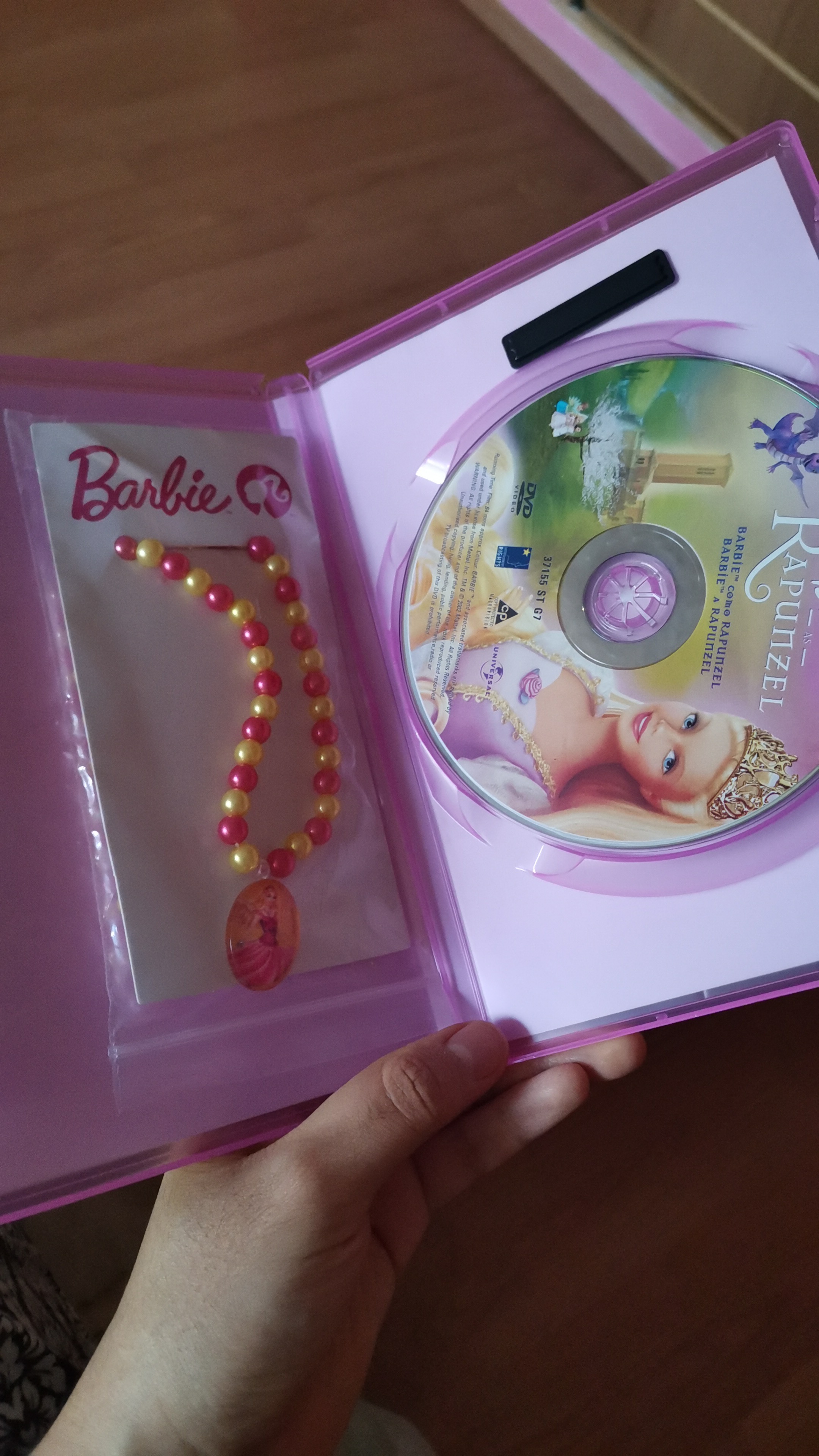 Barbie as Rapunzel by Universal Studios : Amazon.com.mx: Películas y ...