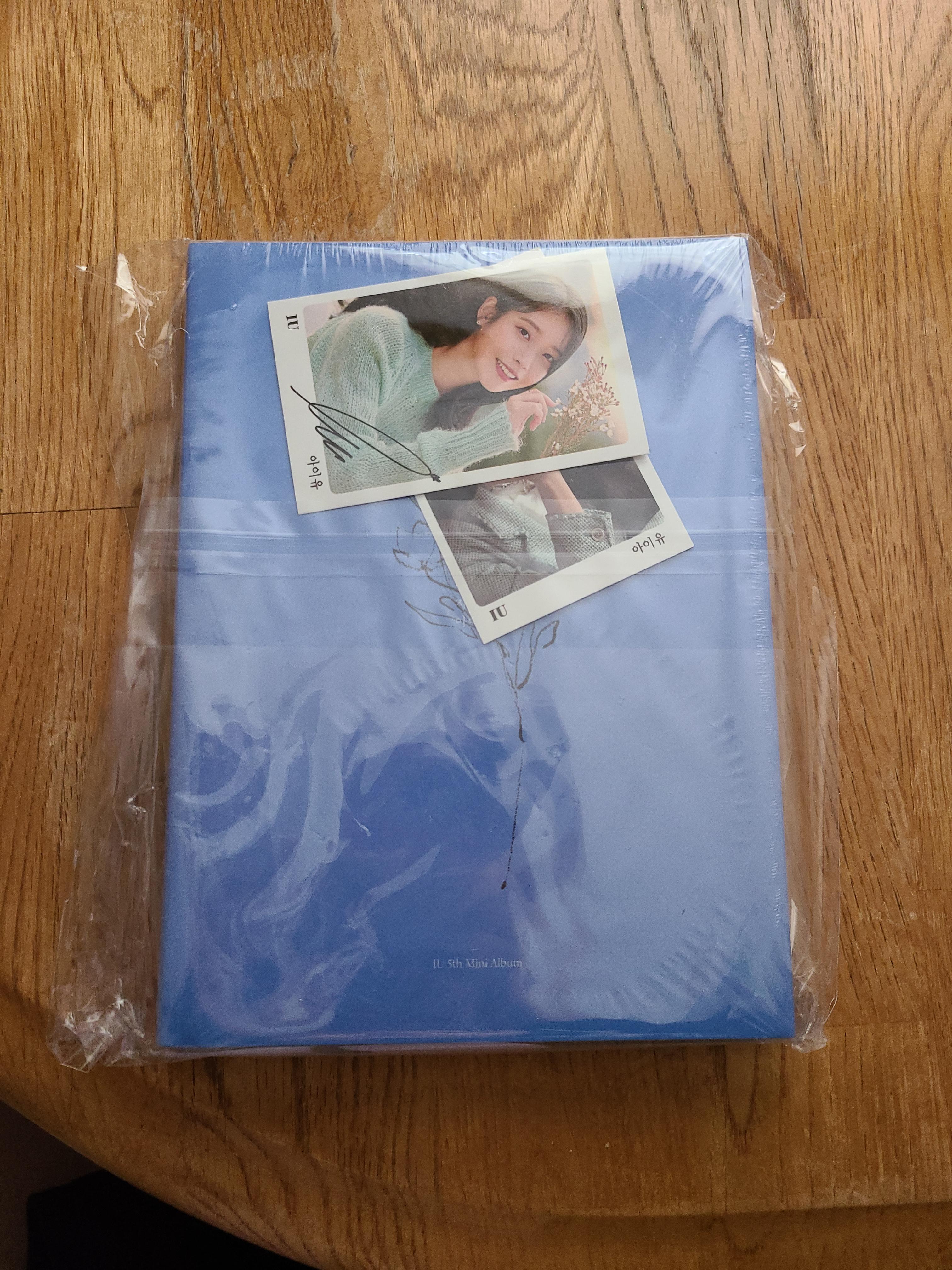 Are the "message cards" or polaroid-ish photocards official? : r/kpophelp