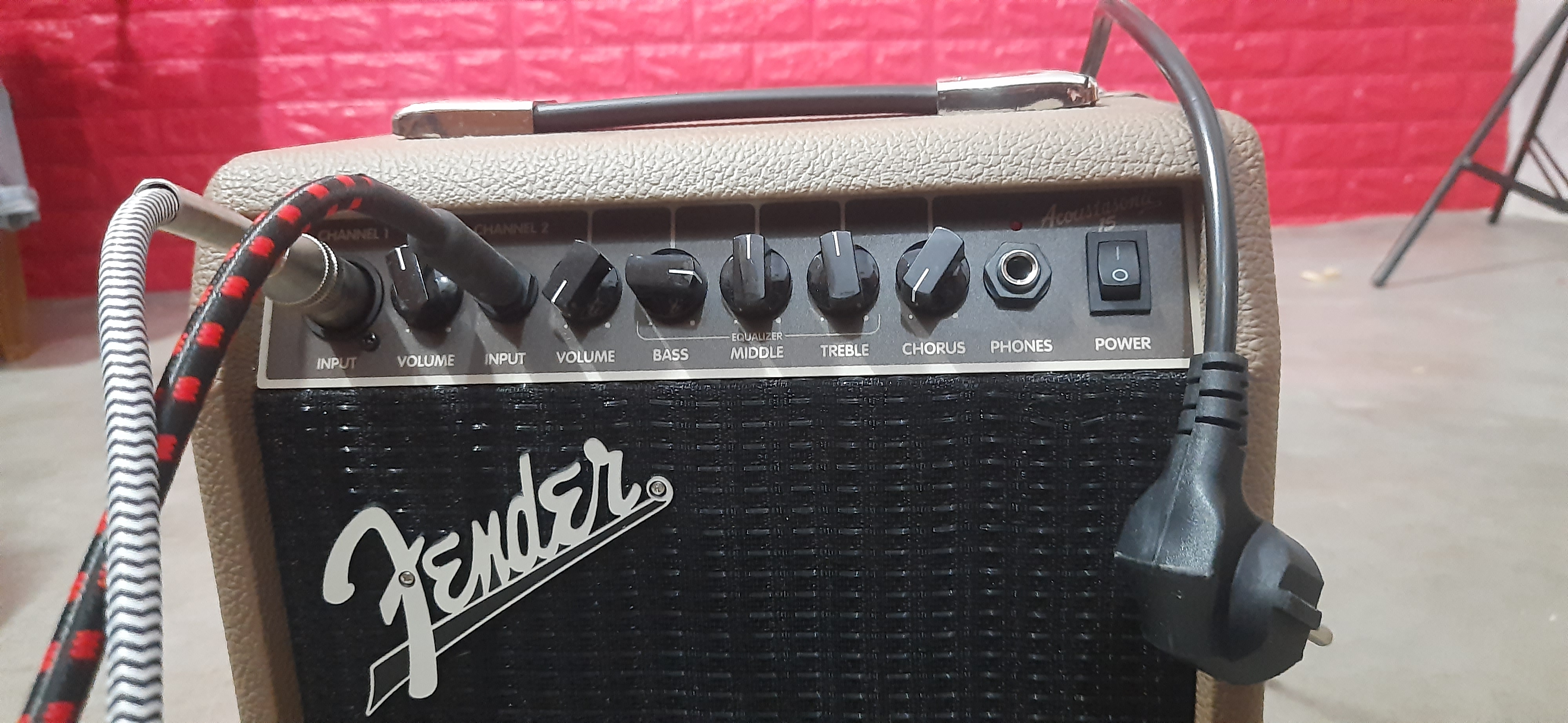 Fender Acoustasonic 15 Acoustic Guitar Amplifier (Brown) : Amazon.in ...