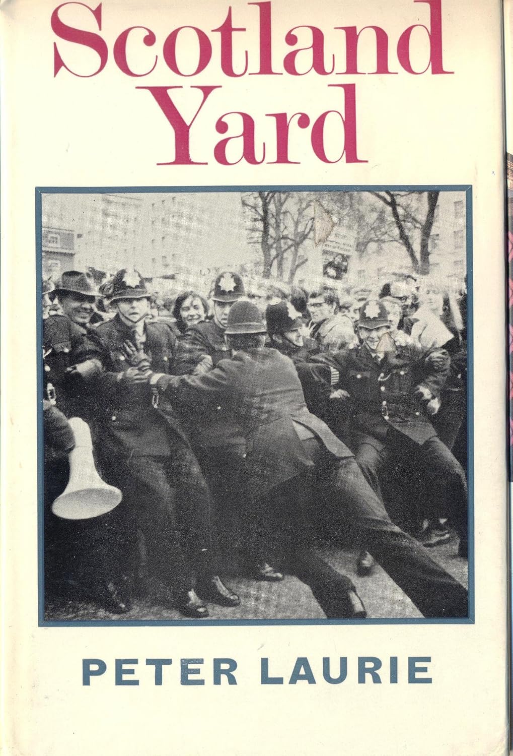 Buy Scotland Yard Book Online at Low Prices in India | Scotland Yard ...
