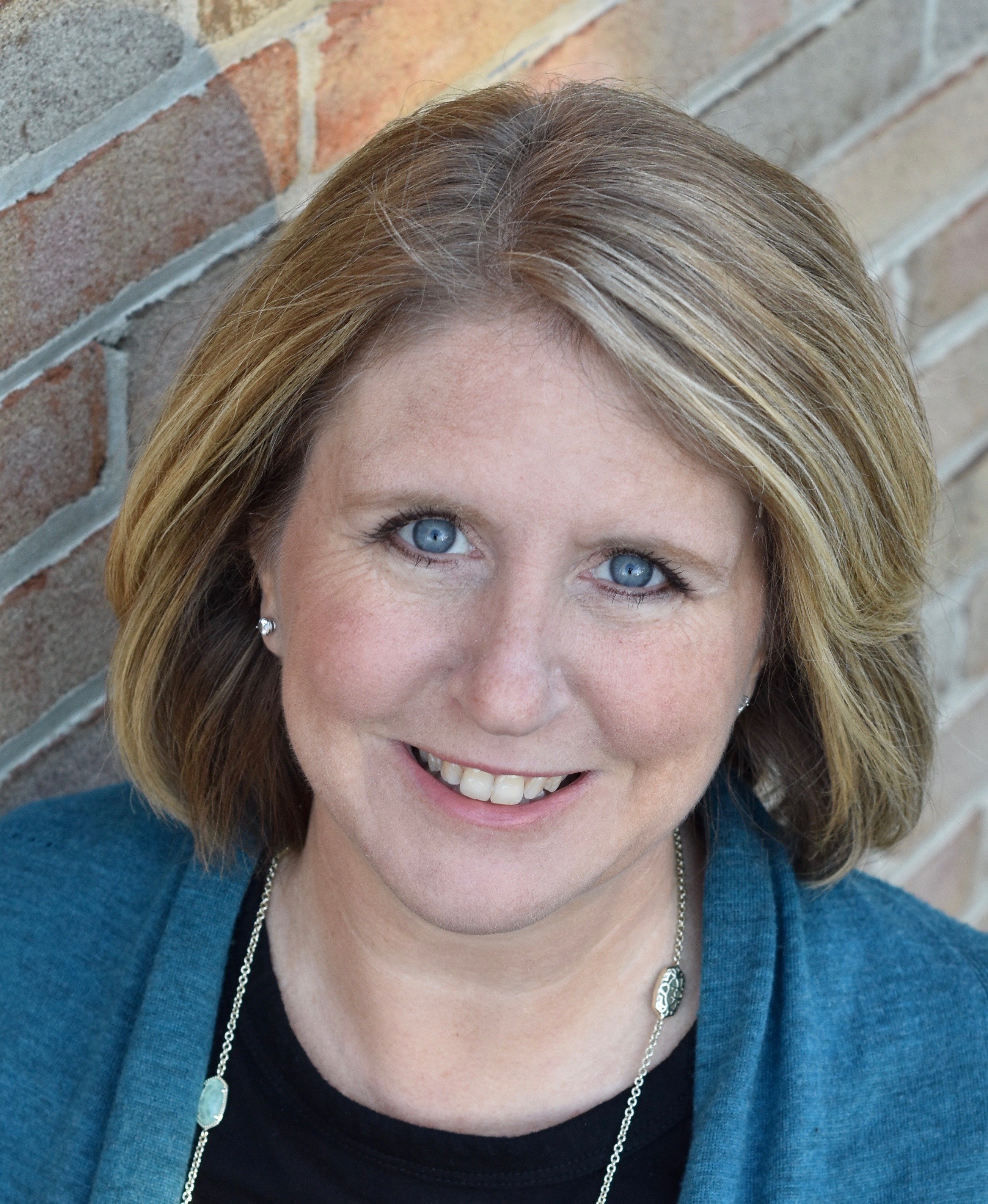 Amazon.com: Amy Schinner: books, biography, latest update