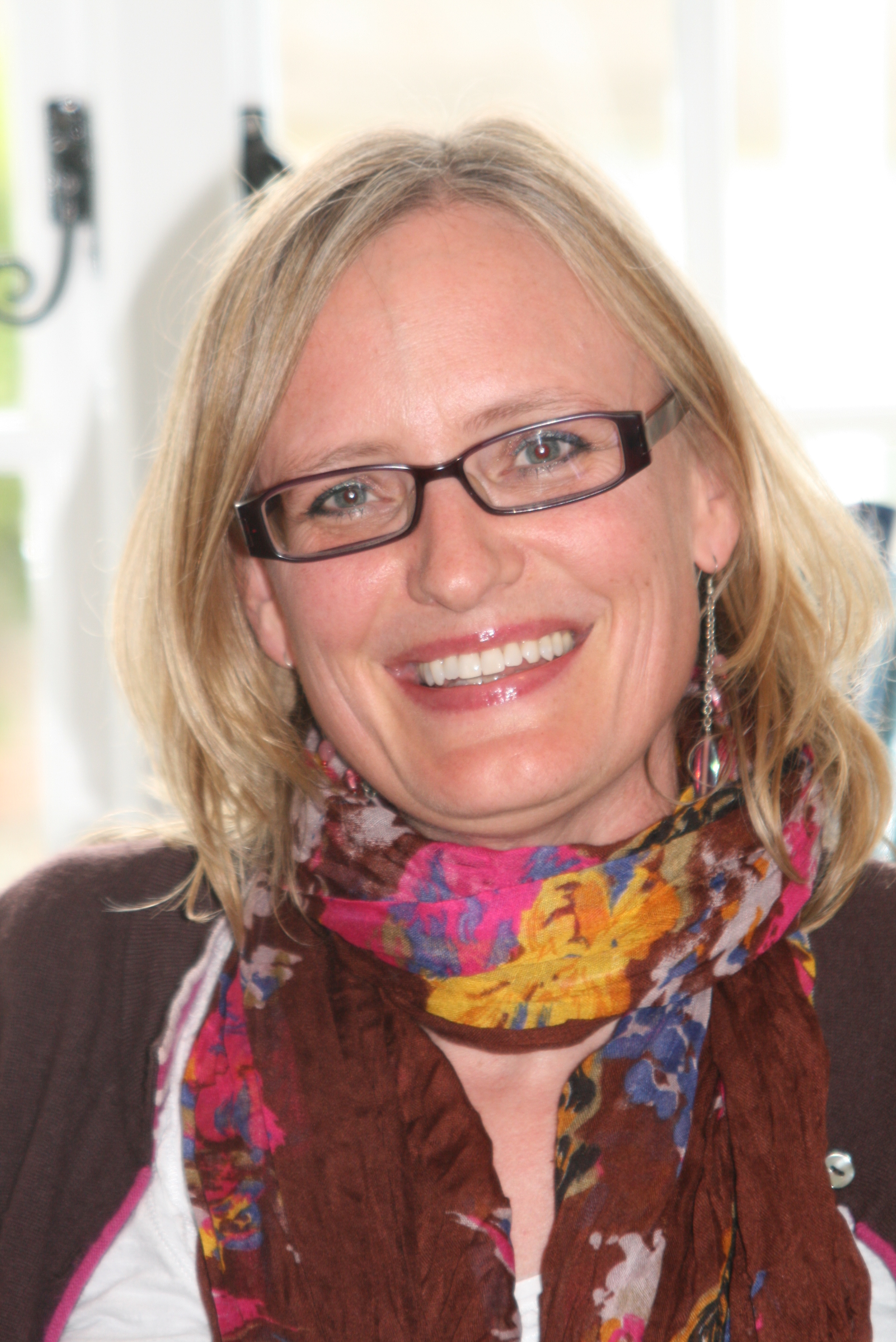 Amazon.co.uk: Alex Kelly: books, biography, latest update