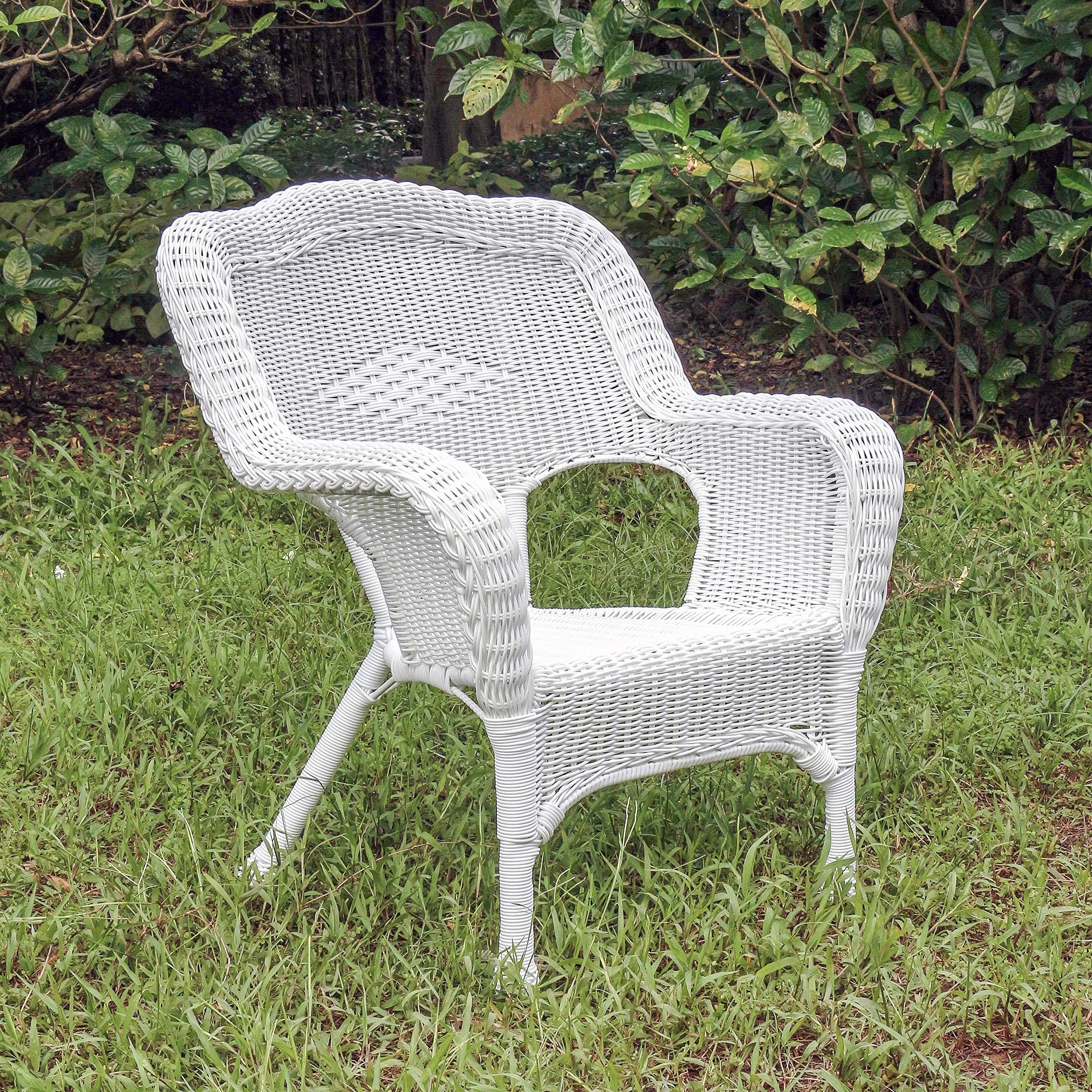 Amazon.com: International Caravan Camelback Resin Wicker Patio Chairs ...