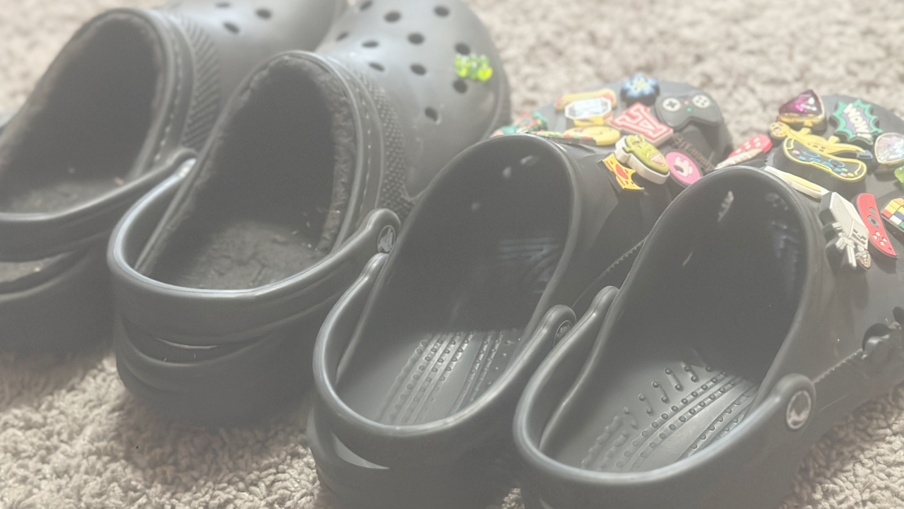 Watch Comparing the sizing of fluffy Crocs to the Baya Crocs #ad on ...