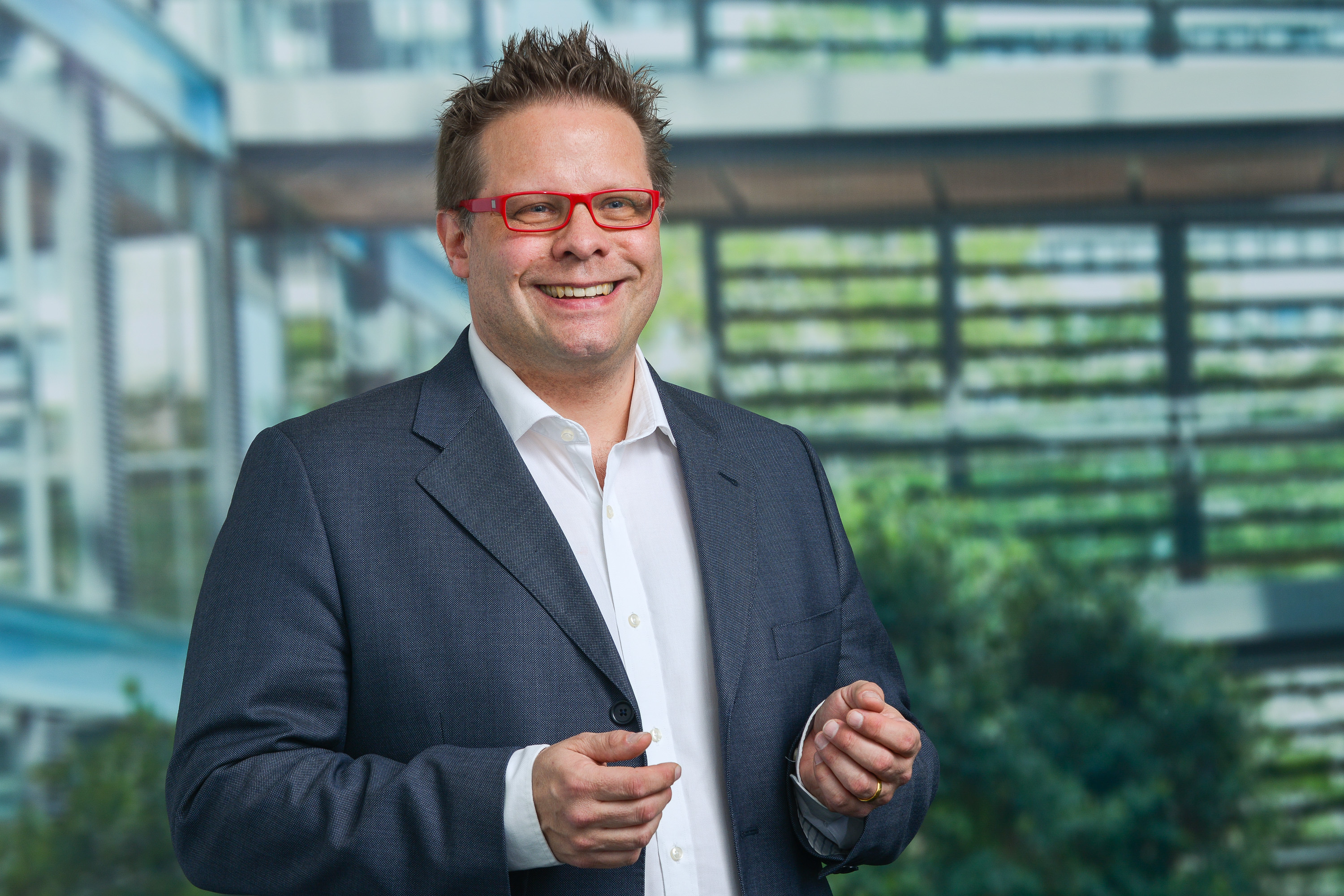 Amazon.co.uk: Florian Klein: books, biography, latest update