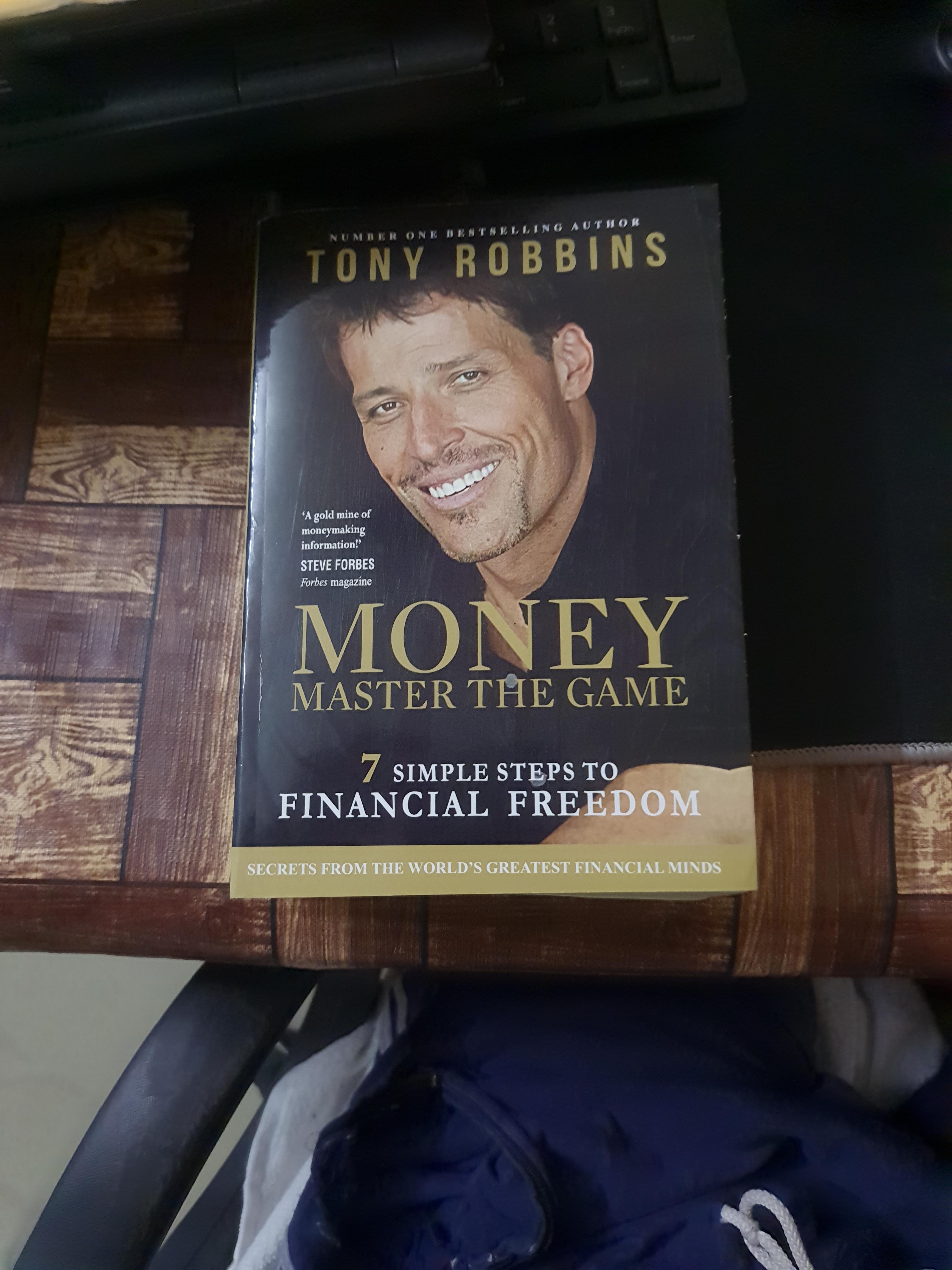 MONEY MASTER THE GAME : Robbins, Tony: Amazon.in: Books