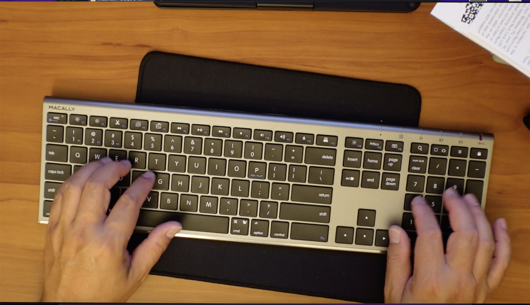 Watch You only need 1 keyboard for multiple Apple and PC products on ...