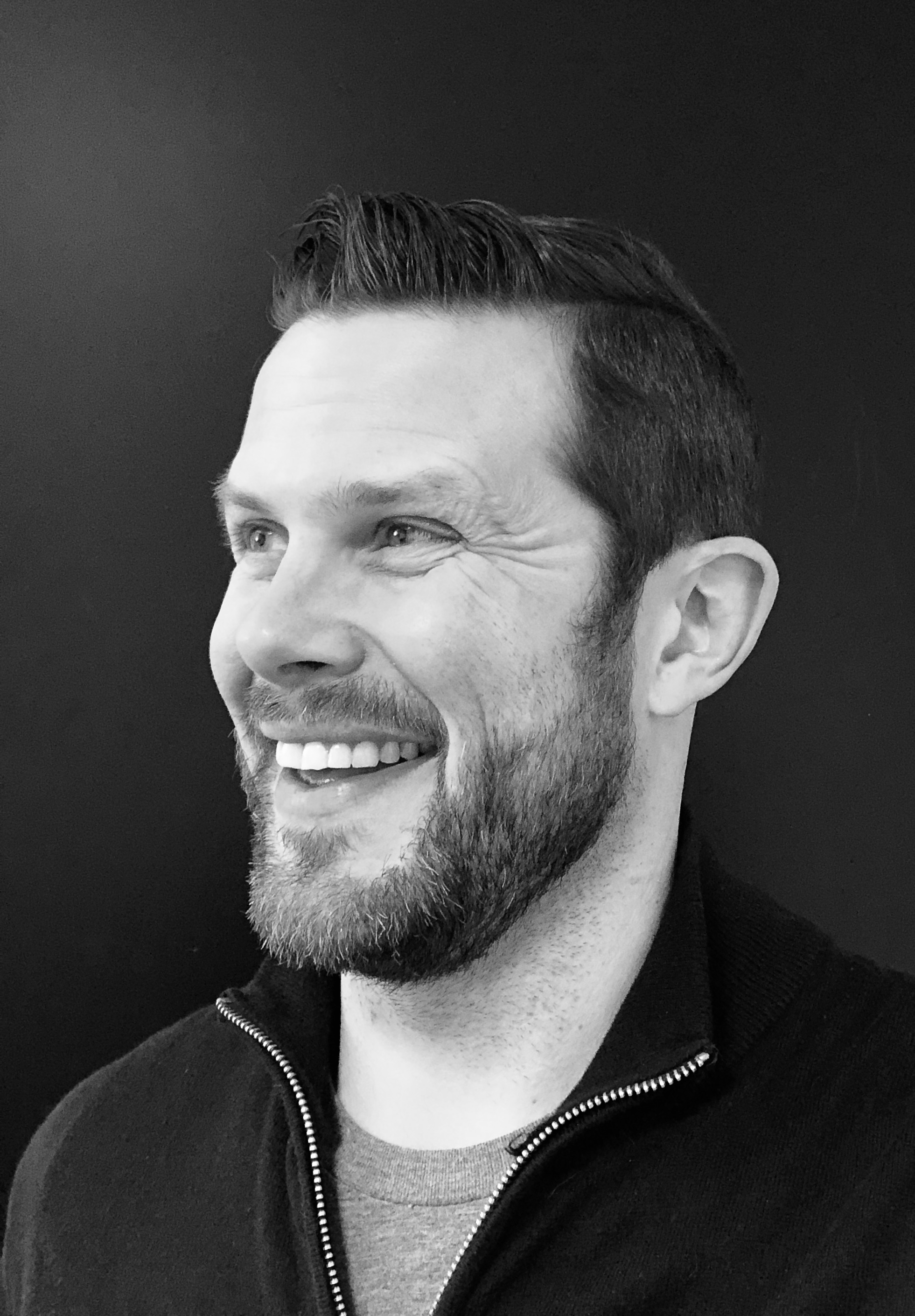 Amazon.co.jp: Blair Reeves: 本、バイオグラフィー、最新アップデート