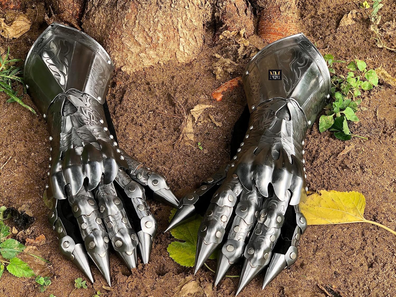 Amazon.com: Medieval Nazgul Fantasy Gauntlets SCA Halloween Armor ...