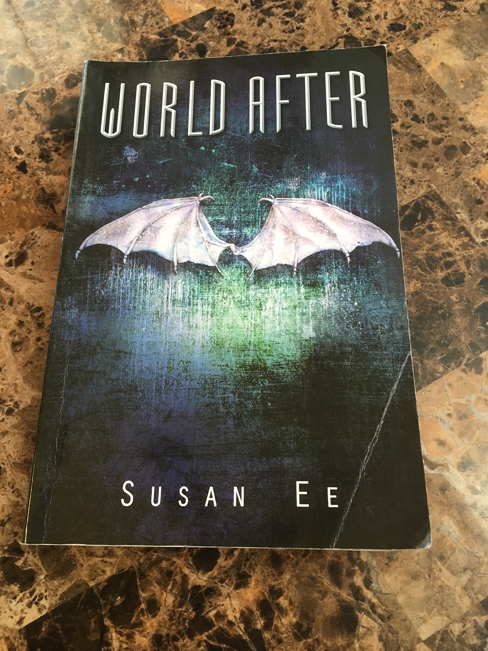 Amazon.com: World After (Penryn & the End of Days): 9781477817285: Ee ...