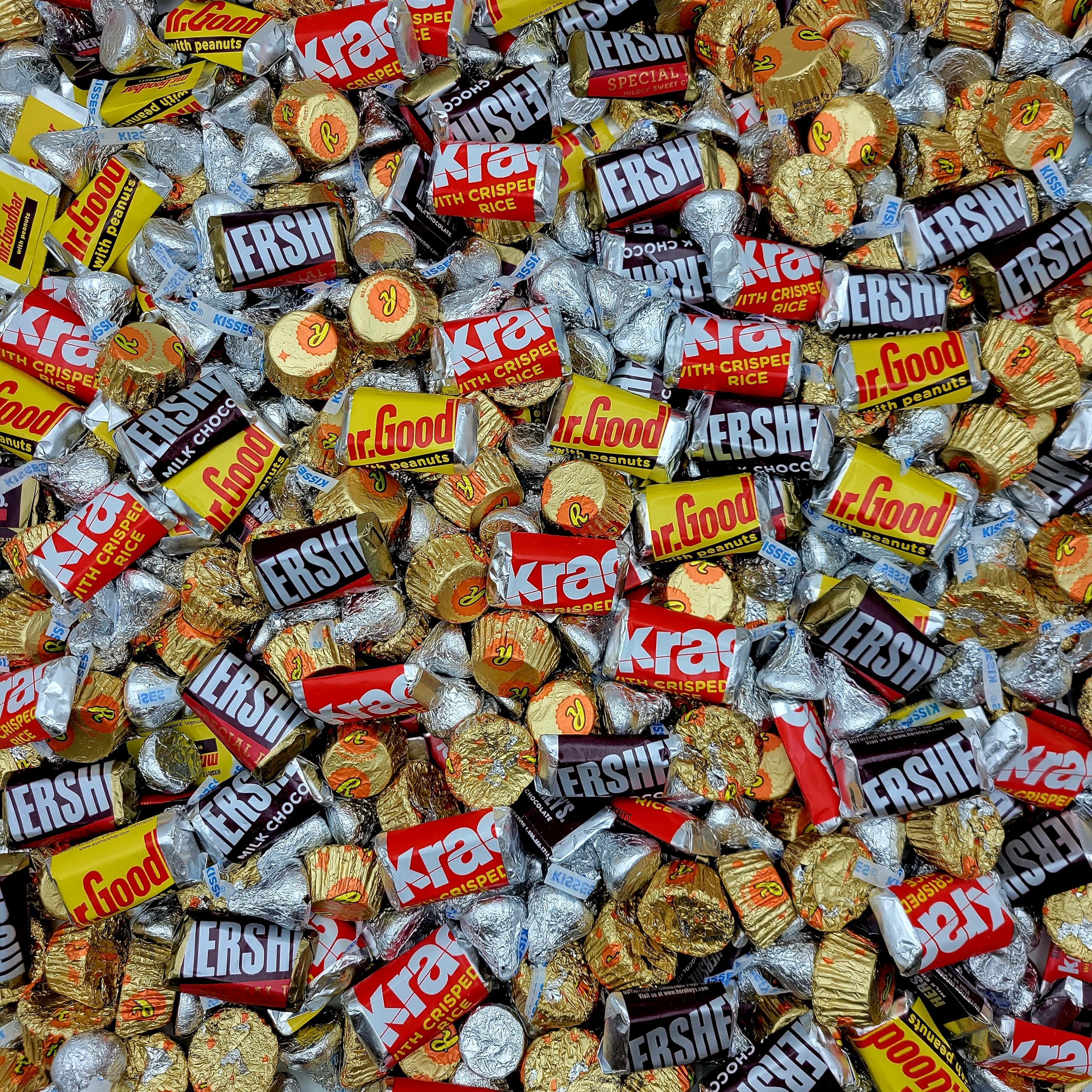 Hersheys Chocolate Mix Includes Kisses Reesesmini Assorted Chocolate ...