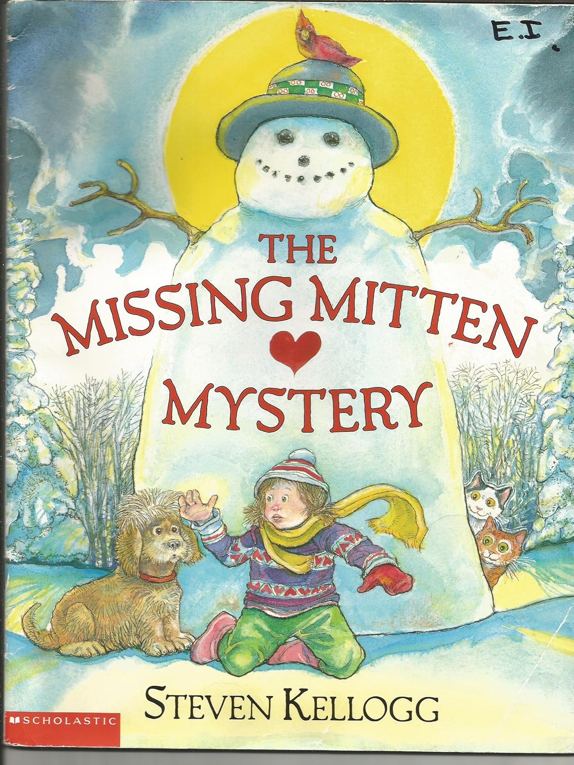 Amazon.com: The Missing Mitten Mystery: 9780439728157: Kellogg, Steven ...