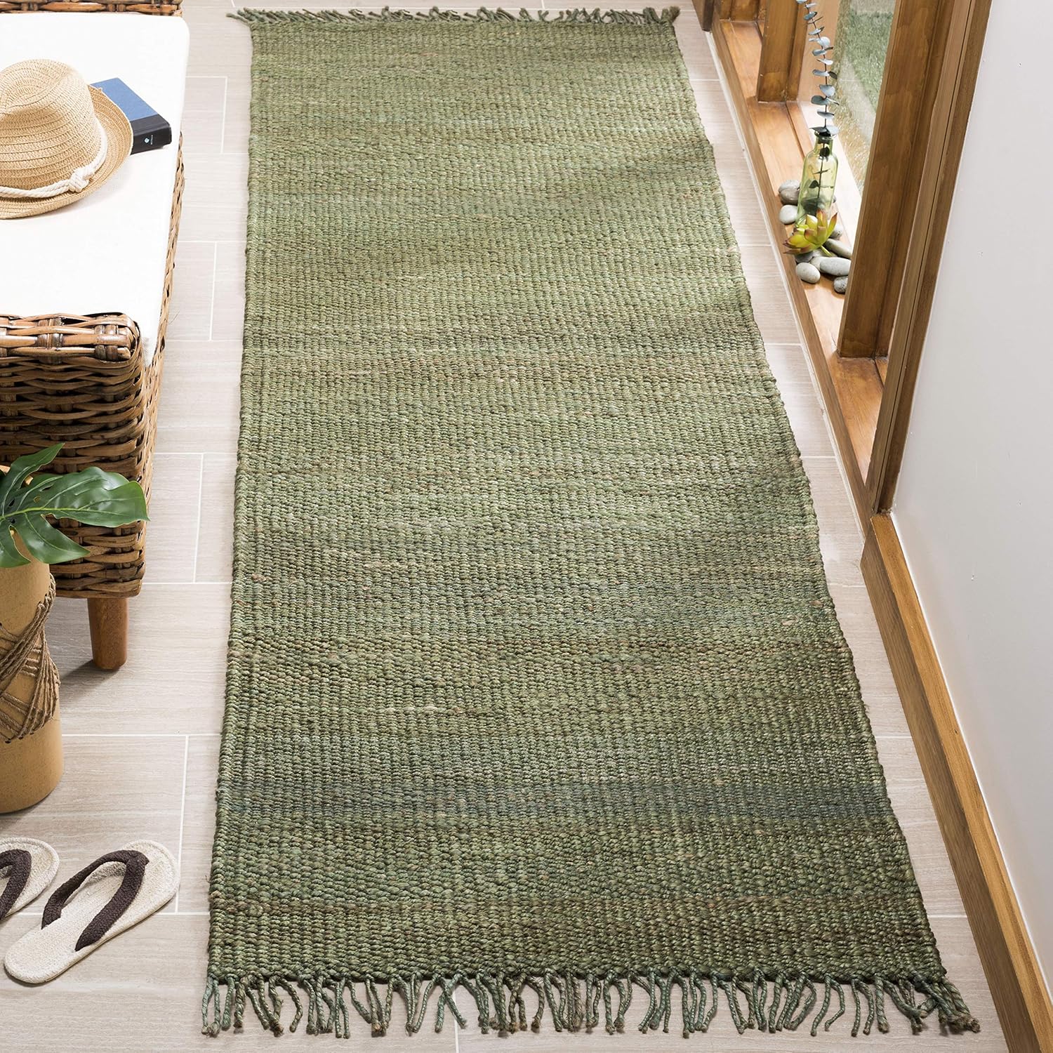 Amazon.com: SAFAVIEH Natural Fiber Collection Runner Rug - 2'6" x 8 ...