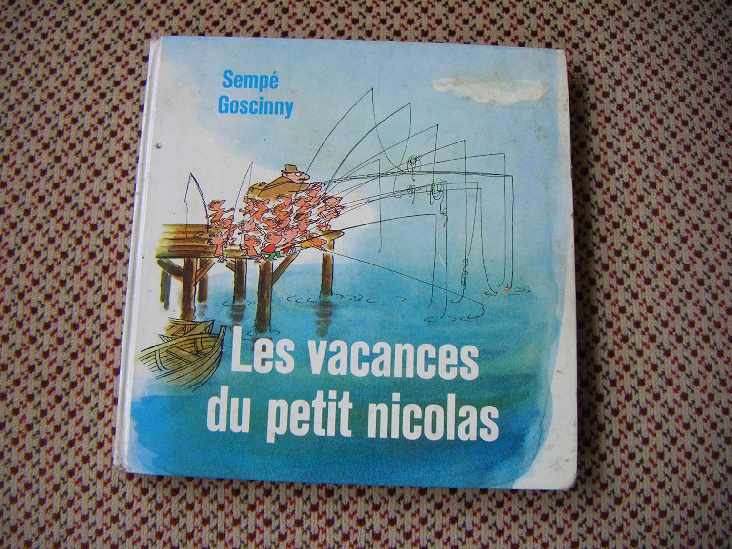 Amazon.com: Les vacances du petit Nicolas (HUMOUR): 9782207241448: René ...