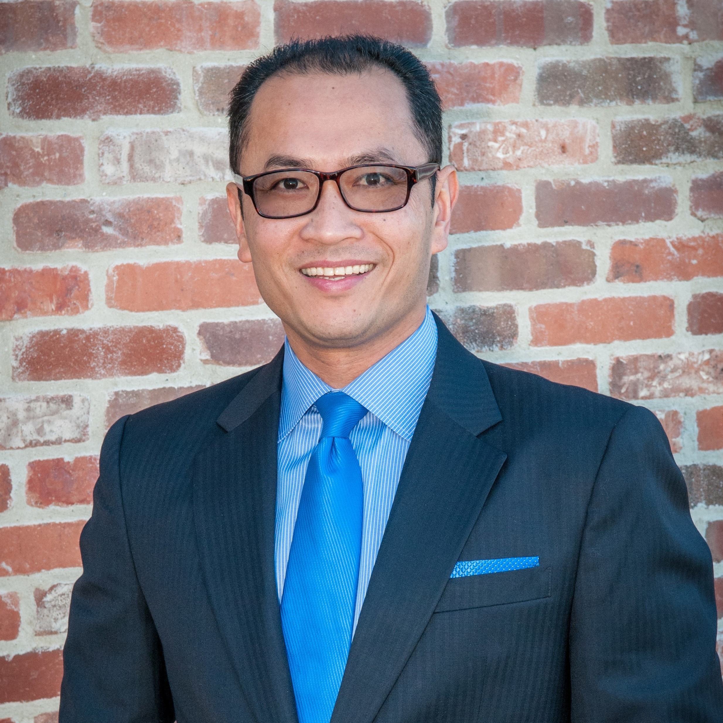 Amazon.com: Mony Nop: books, biography, latest update