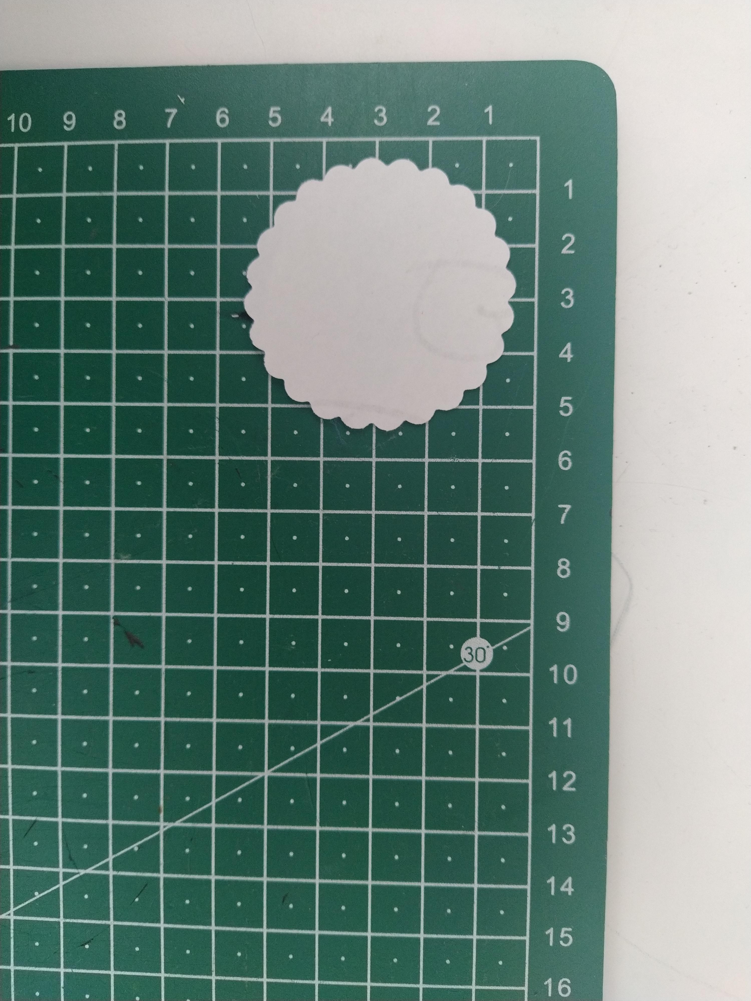 Vaessen Creative Motivstanzer Kreis mit Zierrand, XL, Jumbo Stanzer ...