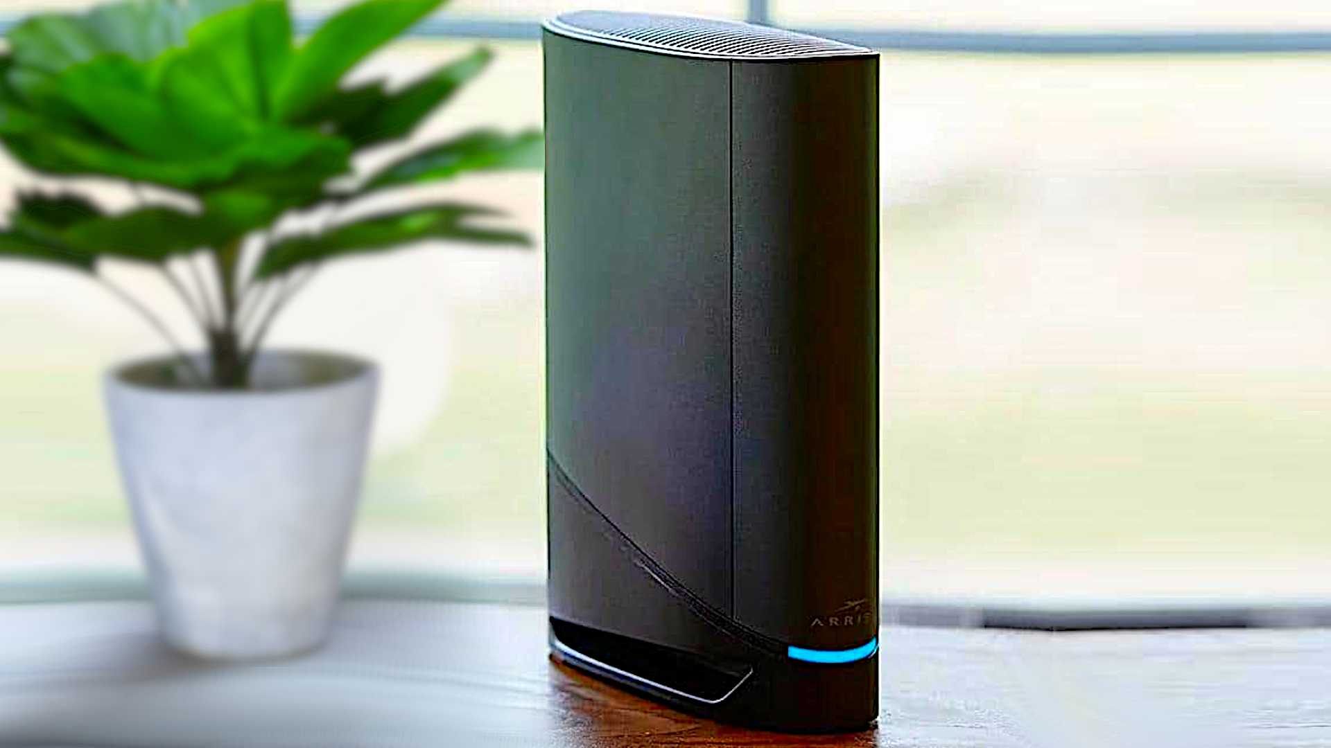 Watch ARRIS G34 Surfboard Modem & Router Combo Review on Amazon Live